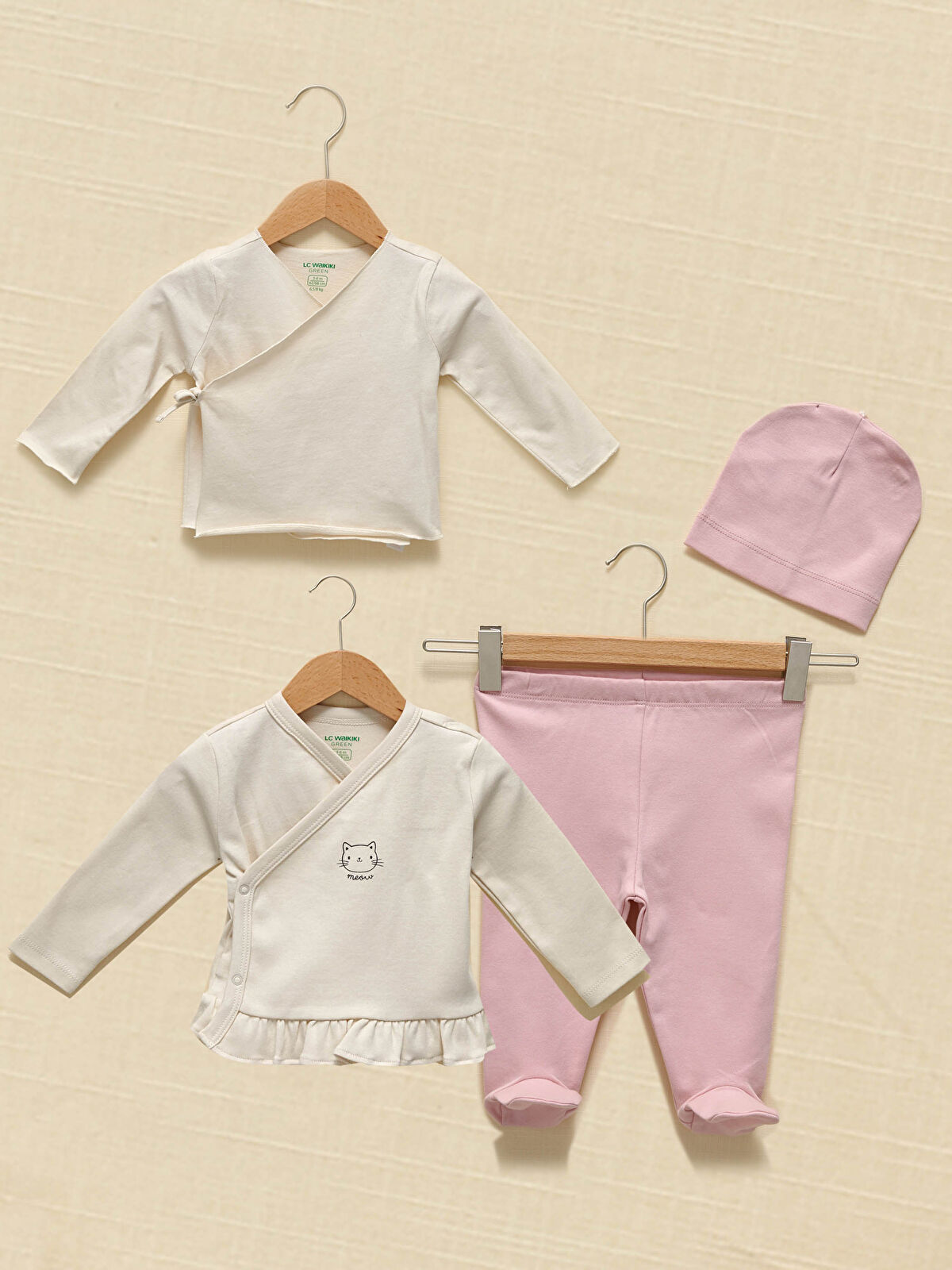 LCW GREEN Zarf Yaka Uzun Kollu Basic Organik Pamuklu Kız Bebek Takım 3'lü LCW GREEN Zarf Yaka Uzun Kollu Basic Organik Pamuklu Kız Bebek Takım 3'lü