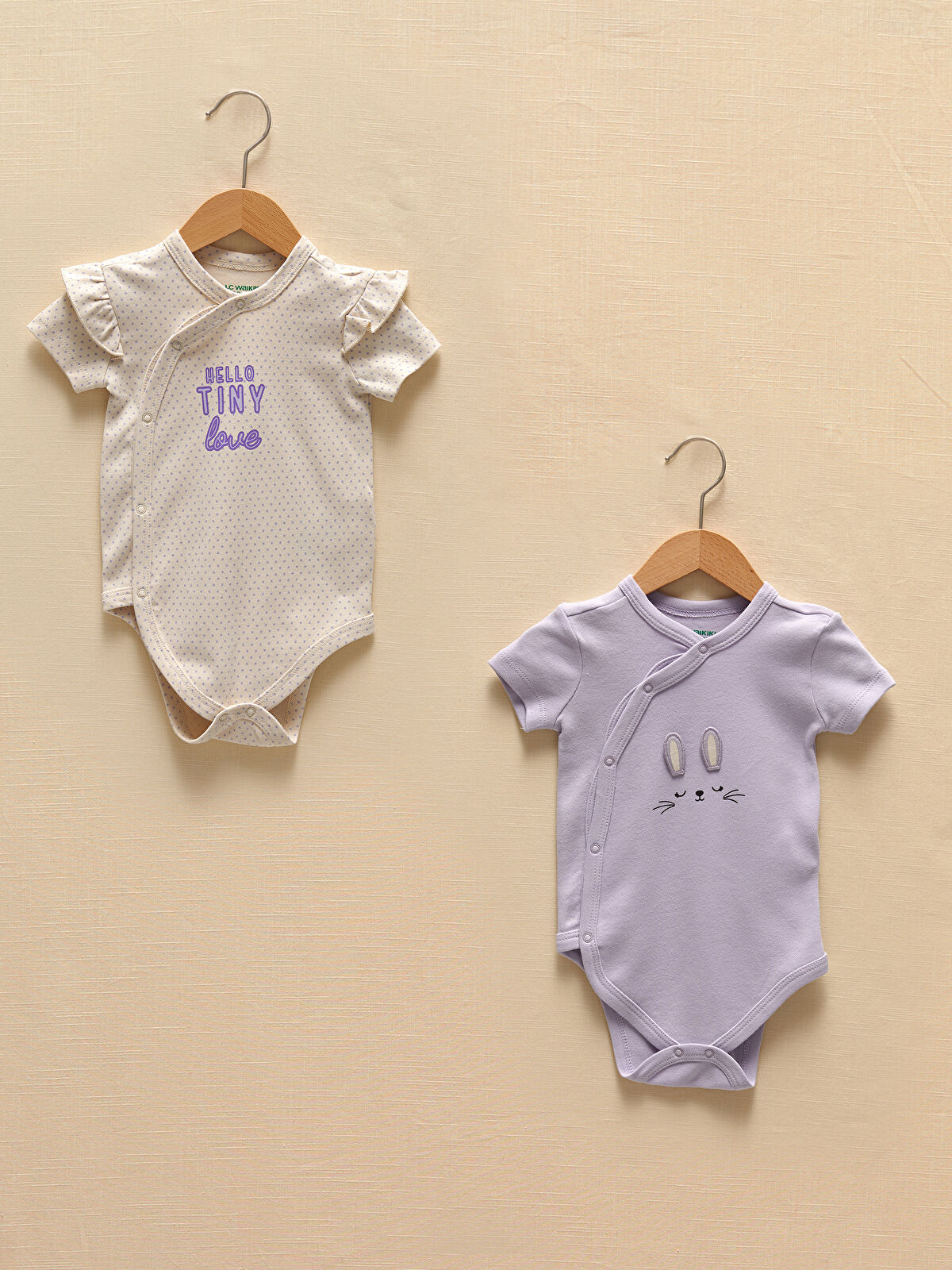 LCW GREEN Zarf Yaka Kısa Kollu Organik Pamuklu Kız Bebek Çıtçıtlı Body 2'li LCW GREEN Zarf Yaka Kısa Kollu Organik Pamuklu Kız Bebek Çıtçıtlı Body 2'li