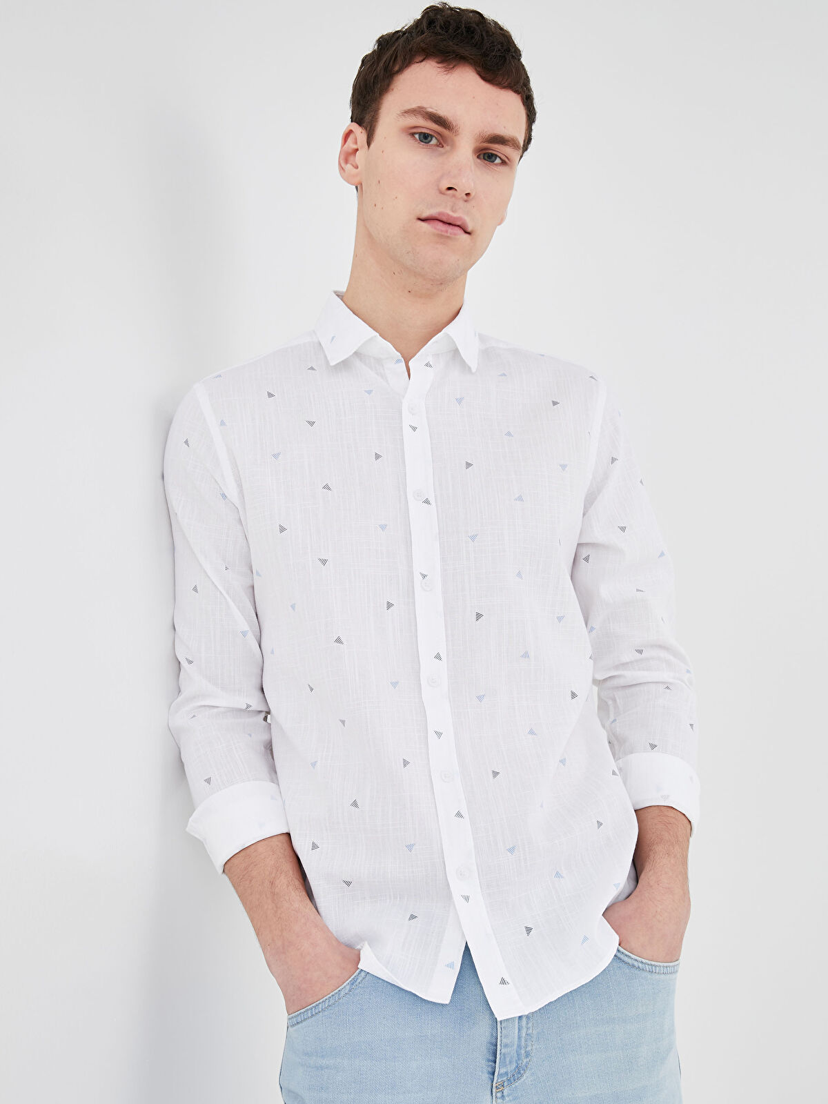 LCW CASUAL Ekstra Slim Fit Uzun Kollu Poplin Erkek Gömlek LCW CASUAL Ekstra Slim Fit Uzun Kollu Poplin Erkek Gömlek