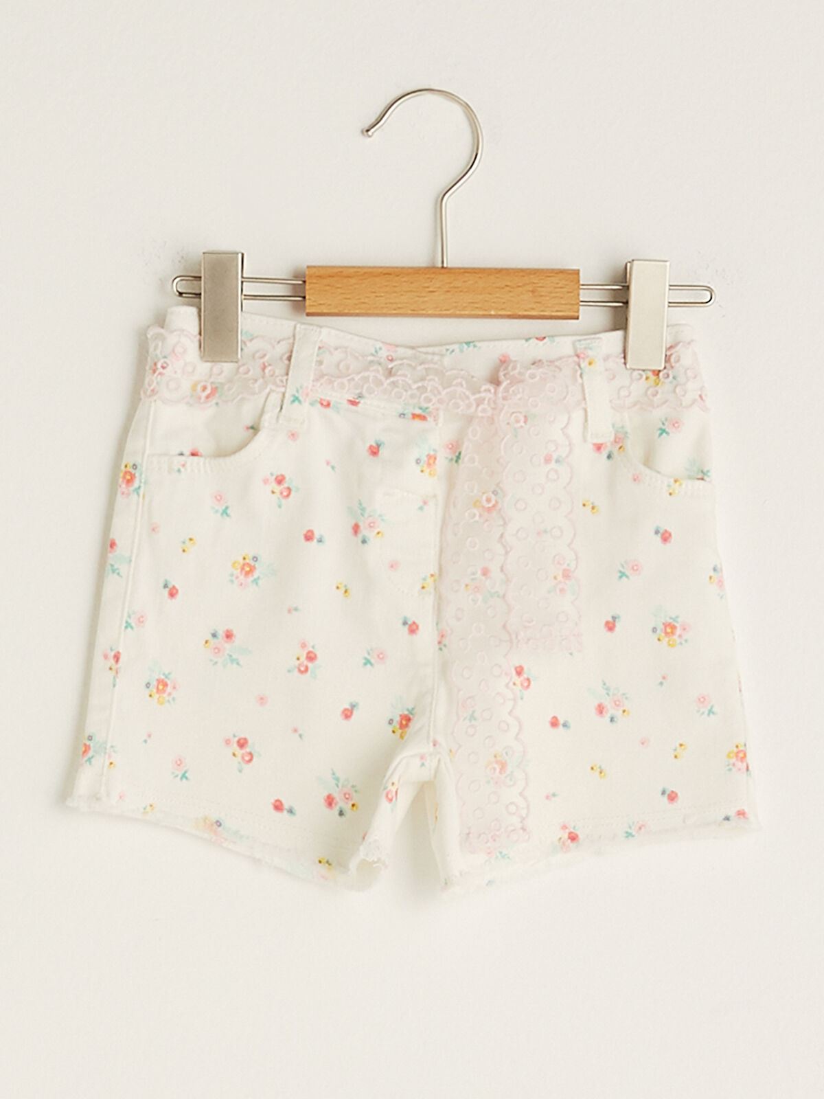 Desenli Gabardin Kız Bebek Şort ve Kemer 2'li