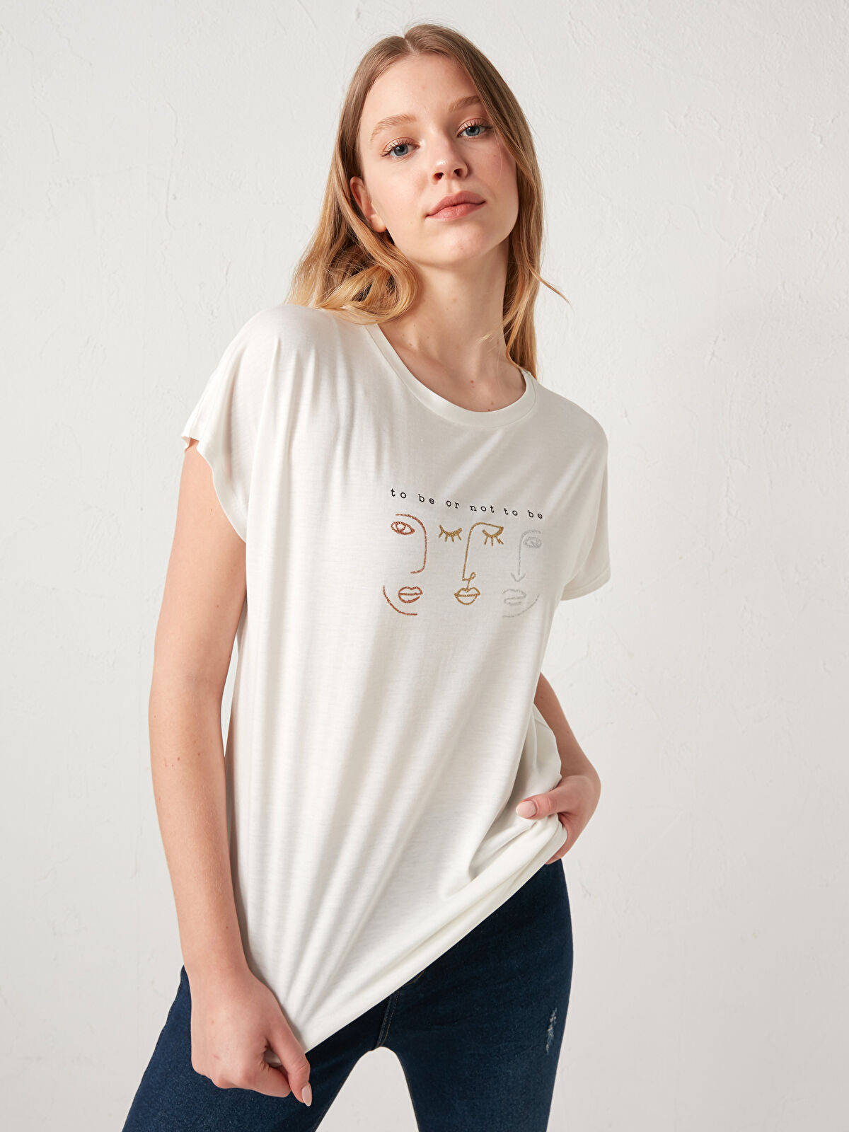 LCW CASUAL Bisiklet Yaka Slogan Baskılı Tişört