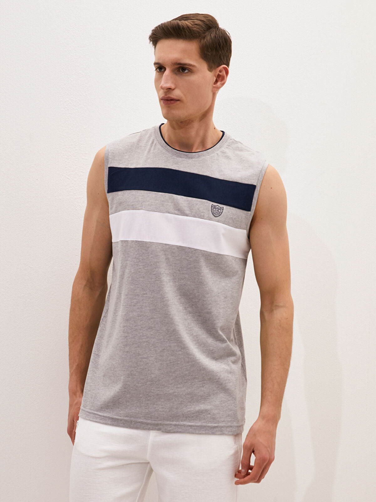 LCW CLASSIC Bisiklet Yaka Renk Bloklu Pamuklu Erkek Atlet LCW CLASSIC Bisiklet Yaka Renk Bloklu Pamuklu Erkek Atlet