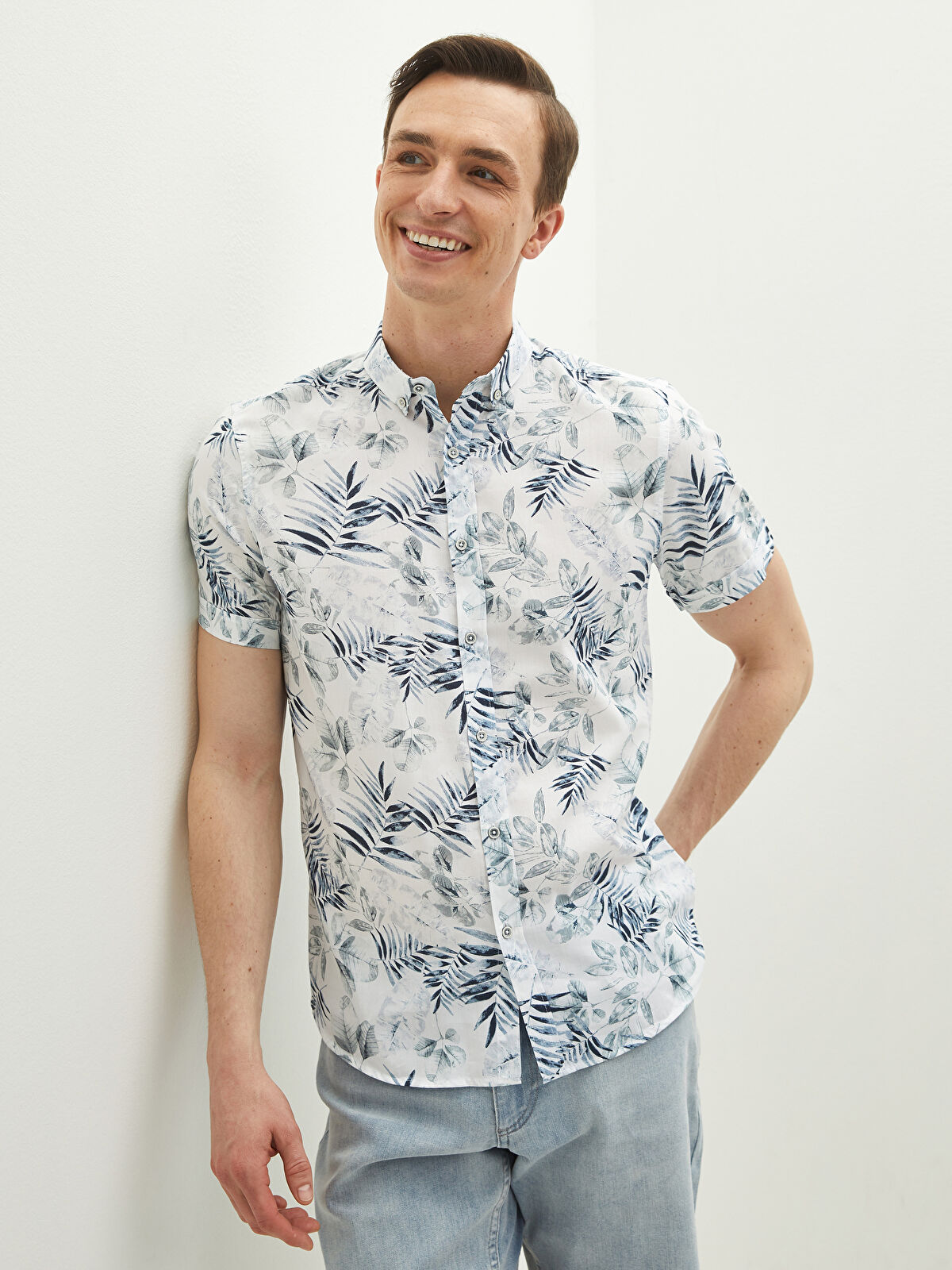 LCW VISION Slim Fit Kısa Kollu Desenli Viskon Erkek Gömlek