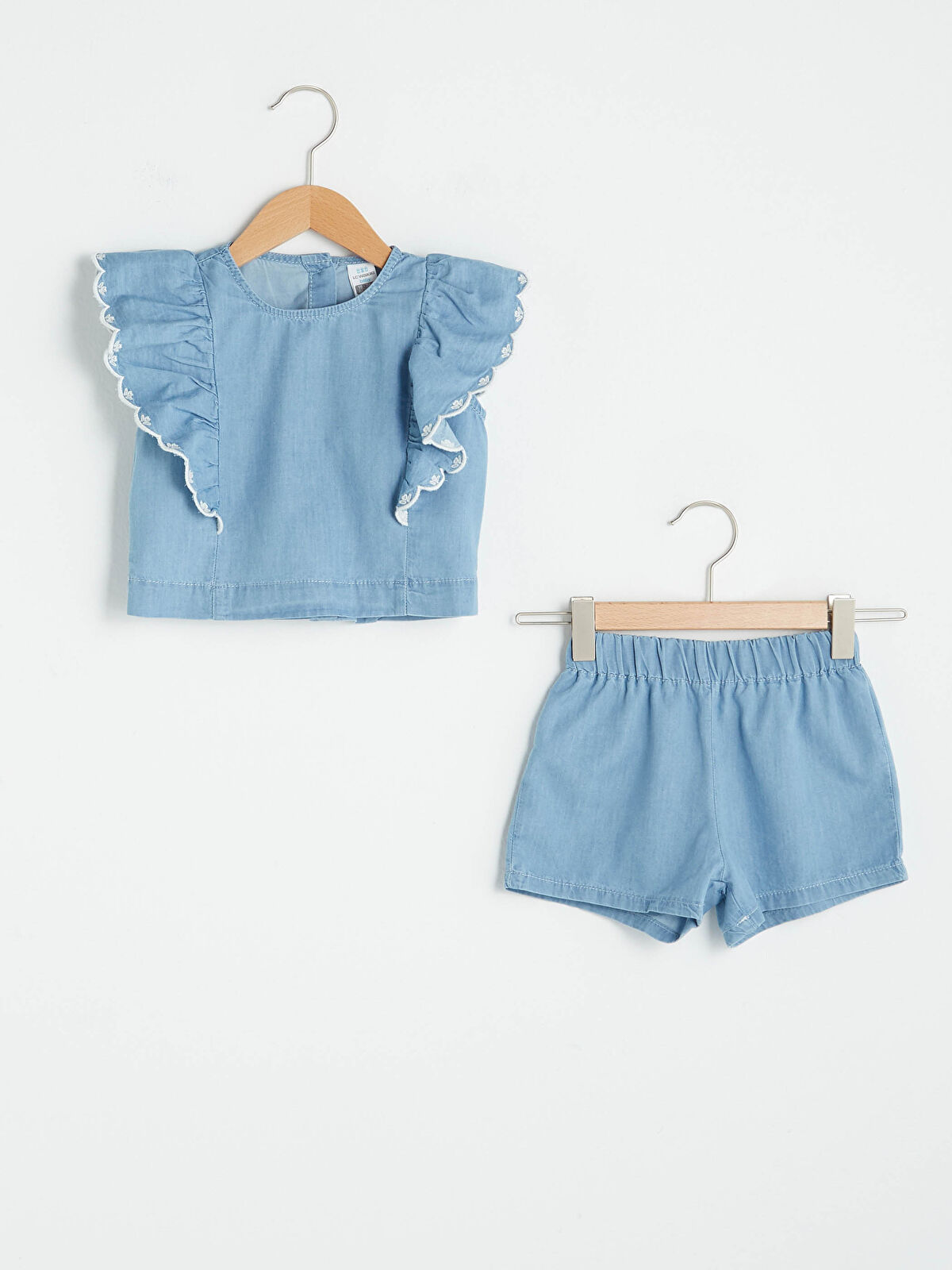 LCW GREEN Bisiklet Yaka Kolsuz Kız Bebek Jean Bluz ve Şort 2'li