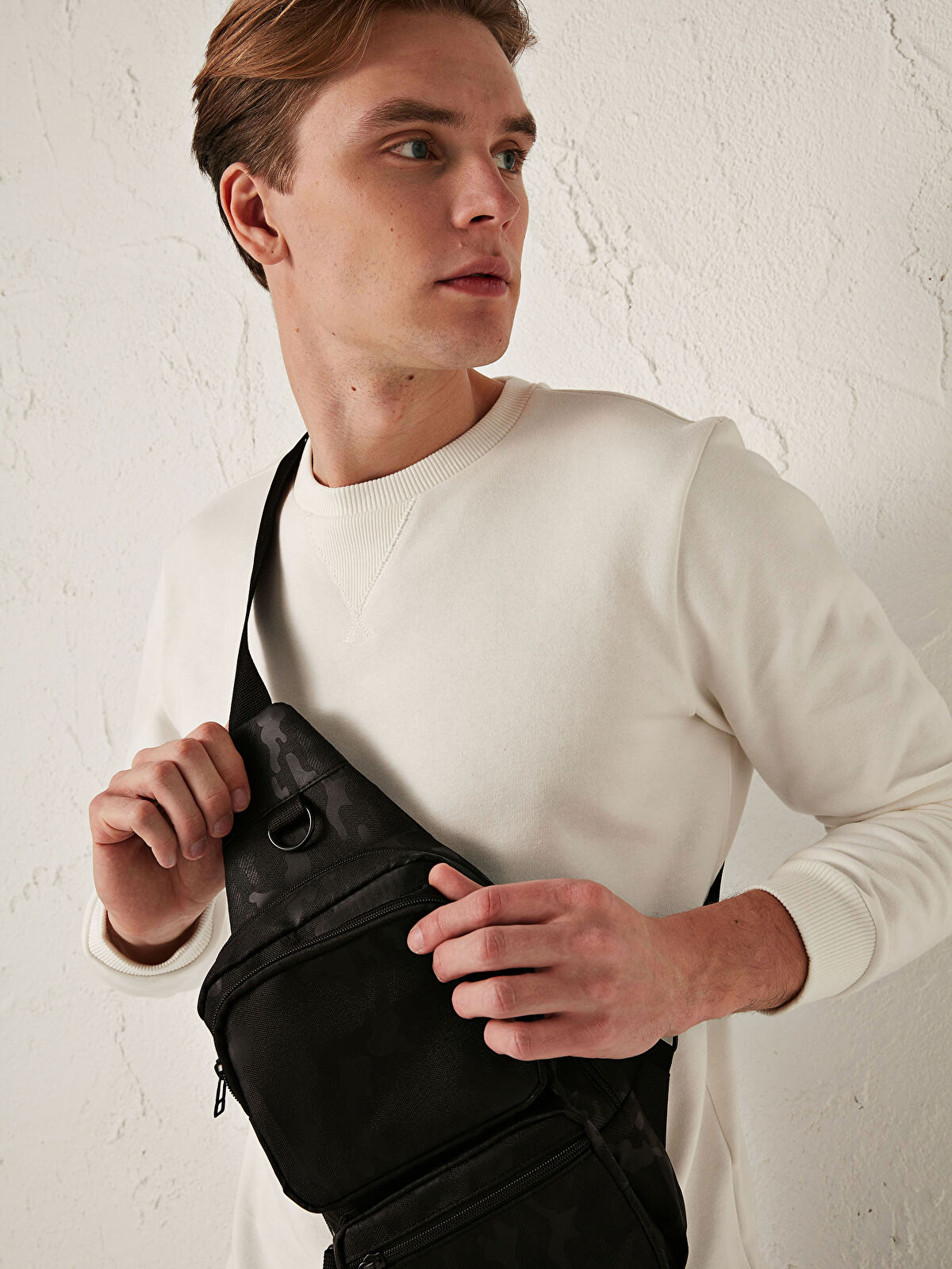 Çapraz Omuz Çantası