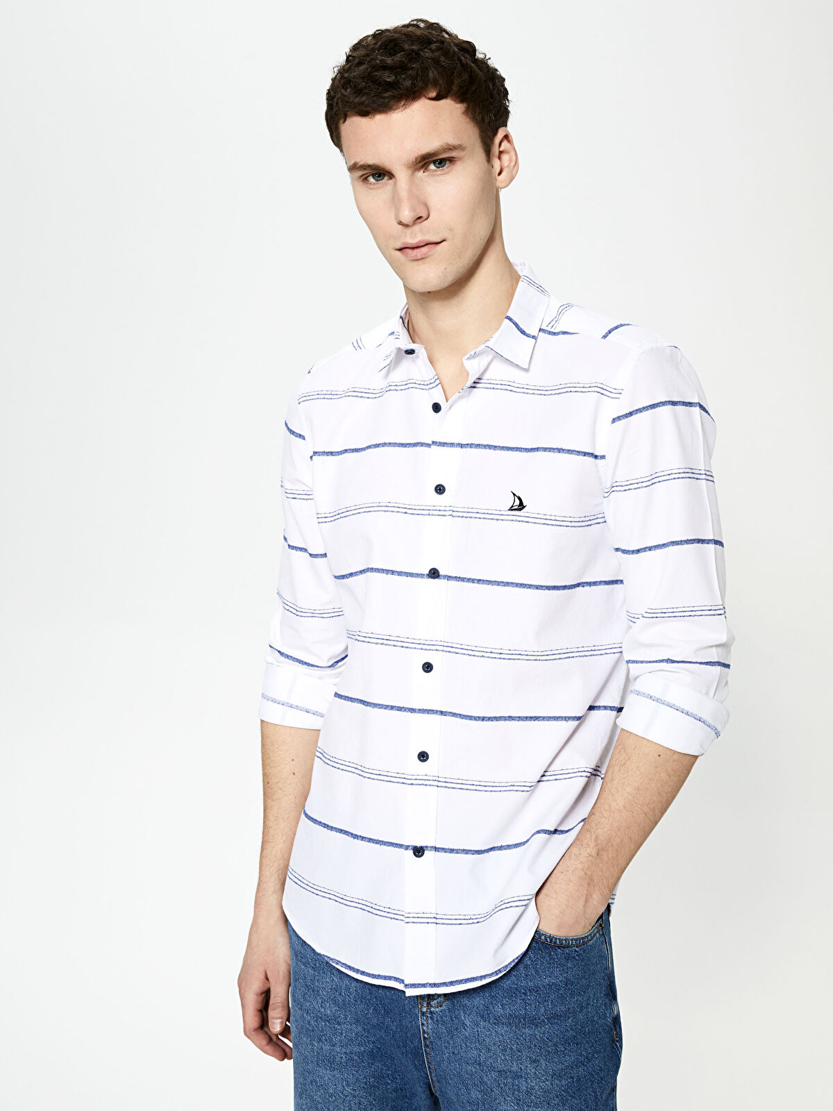 LCW CASUAL Slim Fit Uzun Kollu Çizgili Erkek Gömlek