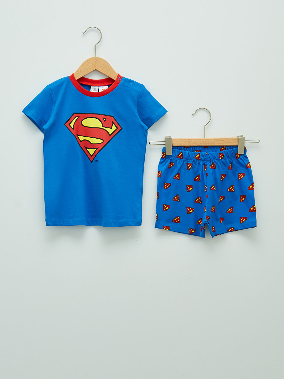 Bisiklet Yaka Kısa Kollu Süperman Baskılı Erkek Bebek Pijama Takımı Bisiklet Yaka Kısa Kollu Süperman Baskılı Erkek Bebek Pijama Takımı