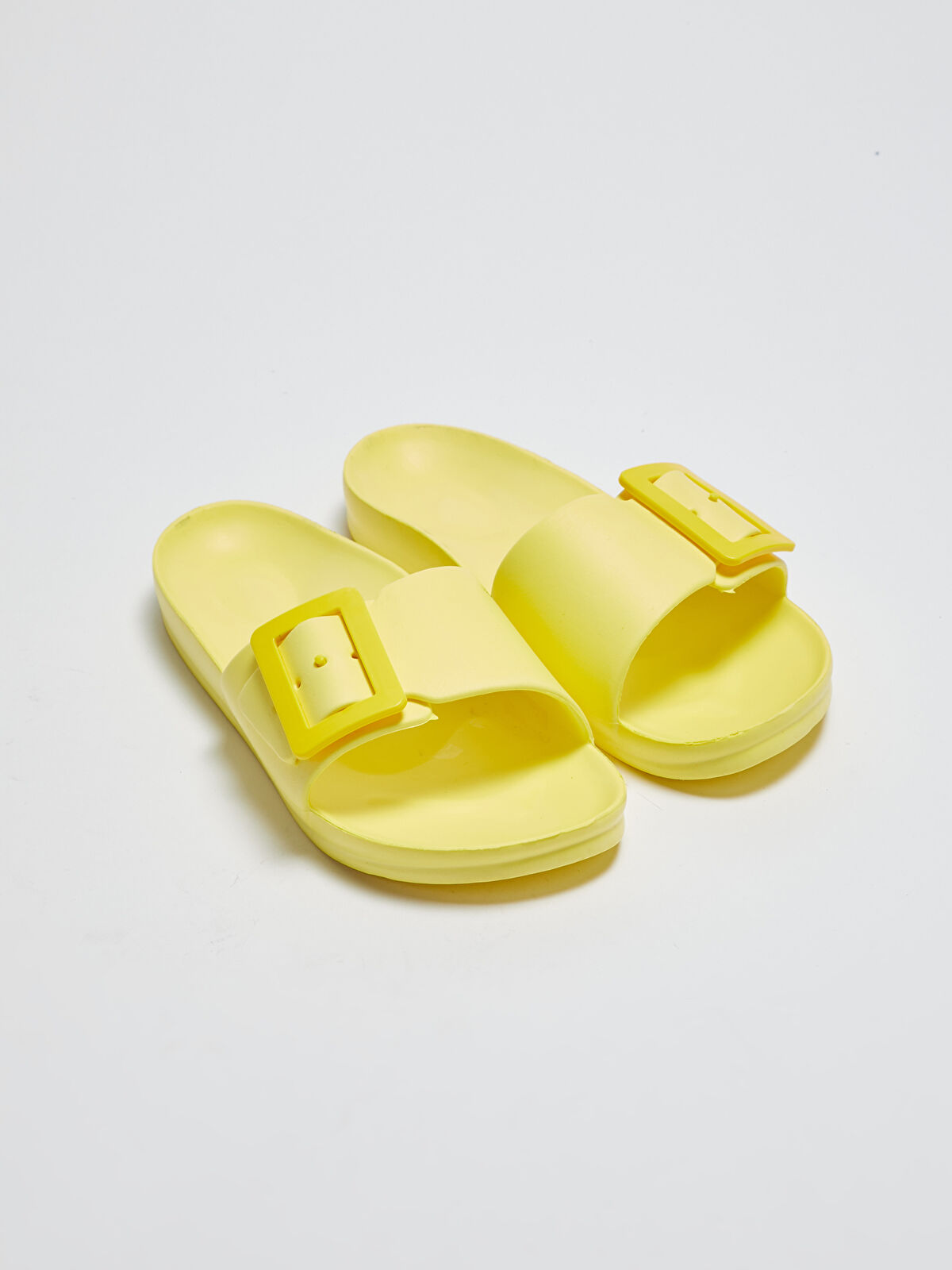 Kadın Tokalı Plaj Terliği