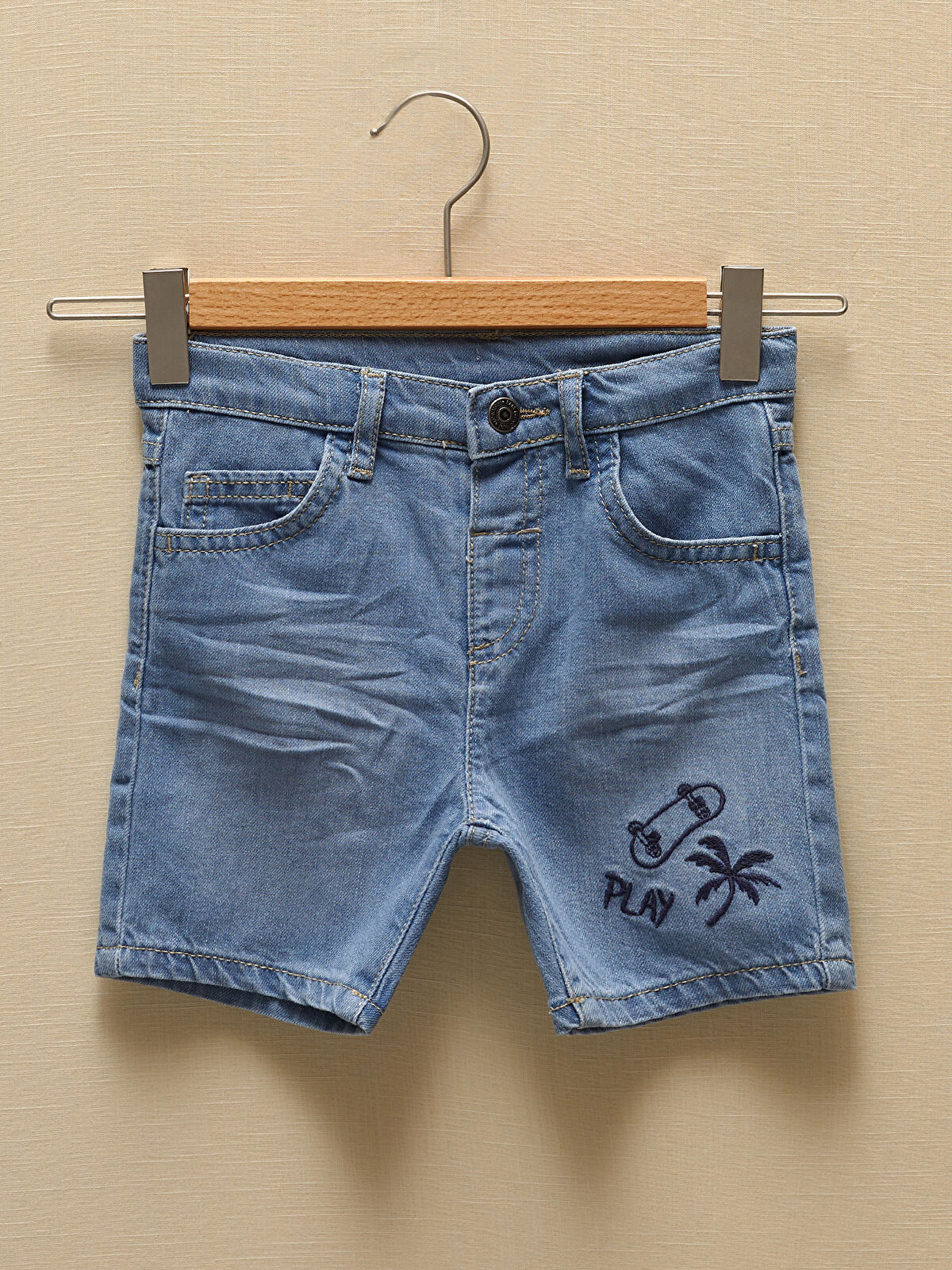 LCW GREEN Nakış Detaylı Erkek Bebek Jean Şort