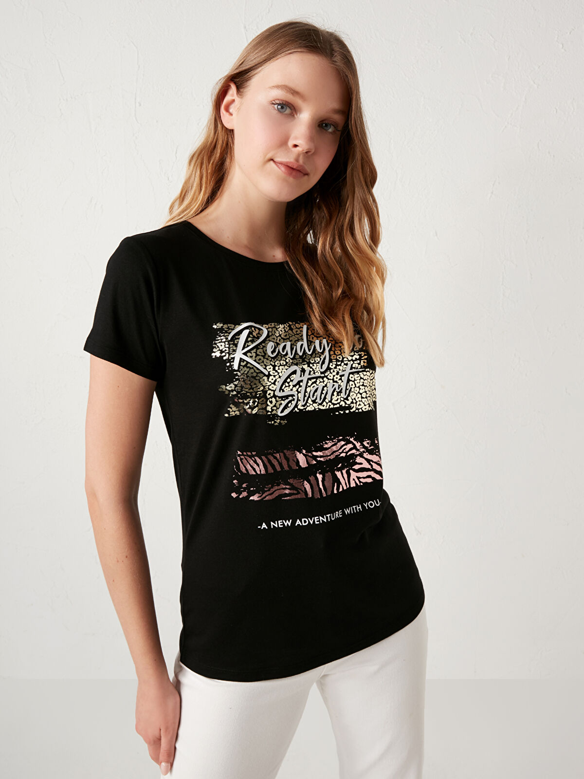 LCW CASUAL Slogan Baskılı Bisiklet Yaka Tişört