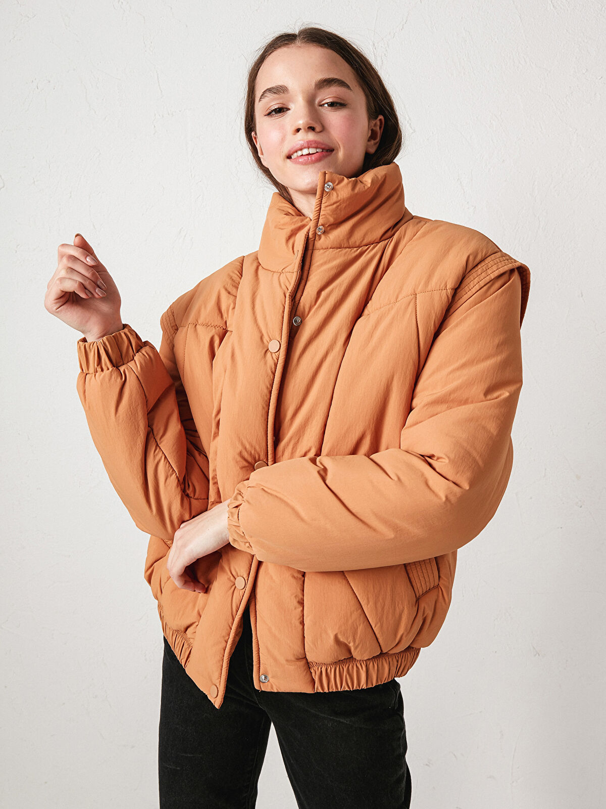 LCW CASUAL Dik Yaka Uzun Kollu Kalın Kadın Şişme Mont