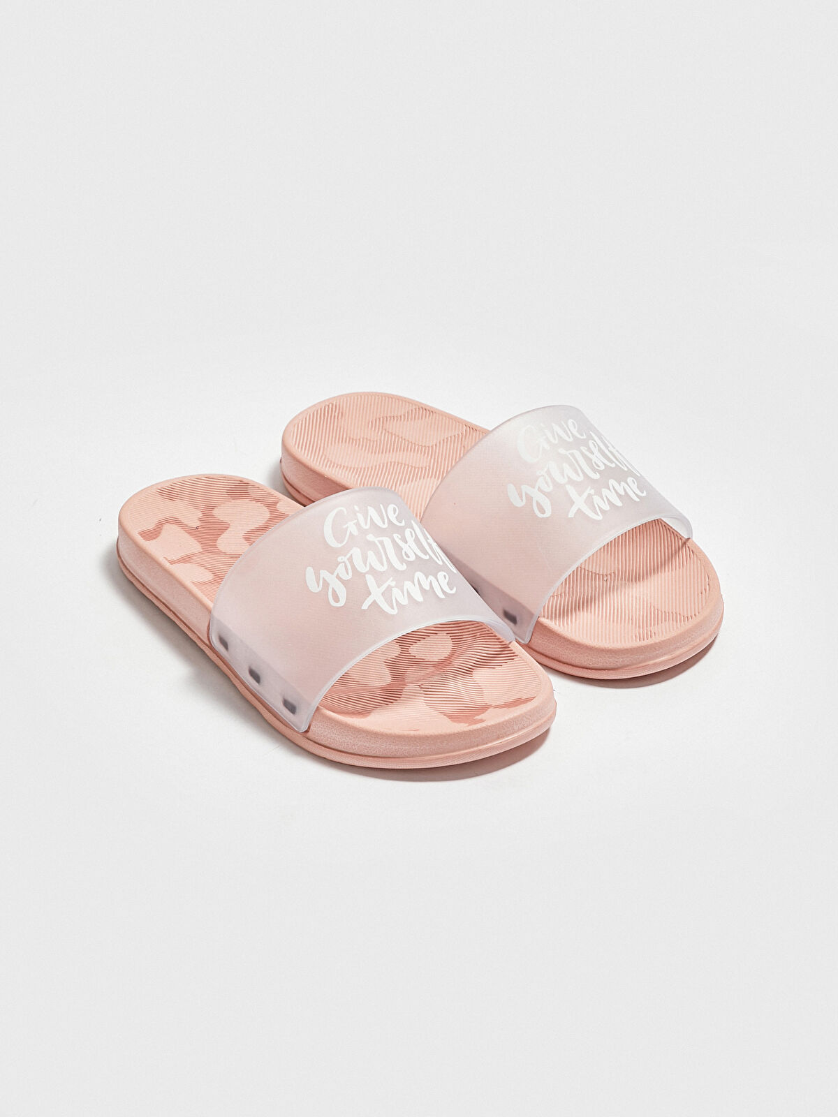 Kadın Slogan Baskılı Terlik