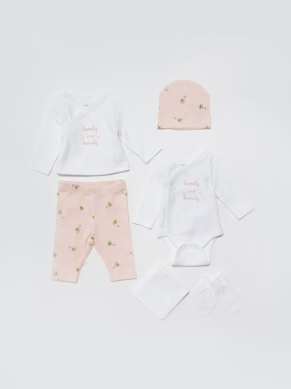 Baskılı Kız Bebek Hastane Çıkış Seti