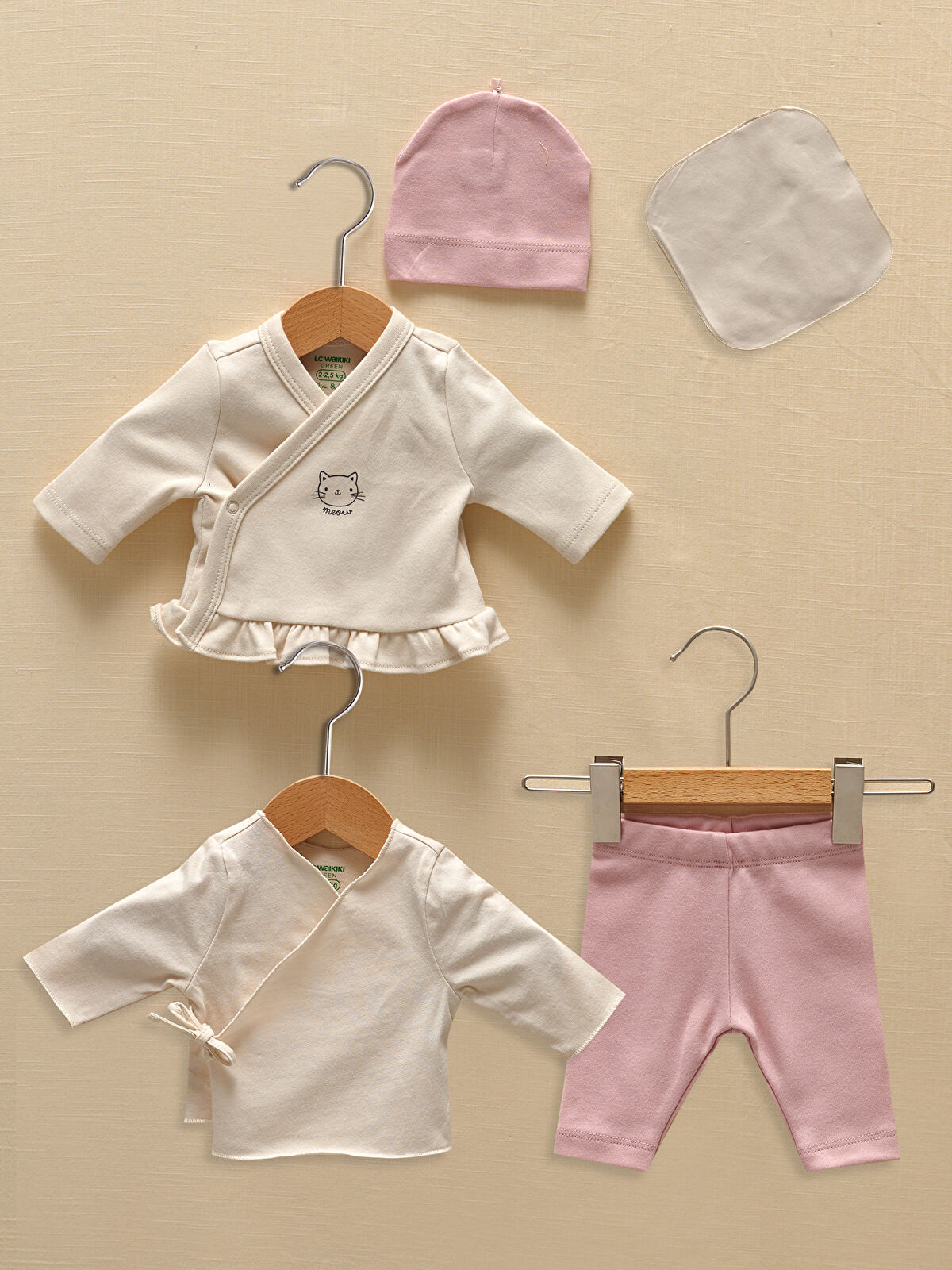 LCW GREEN V Yaka Uzun Kollu Organik Pamuklu Kız Bebek Prematüre Hastane Çıkış Seti