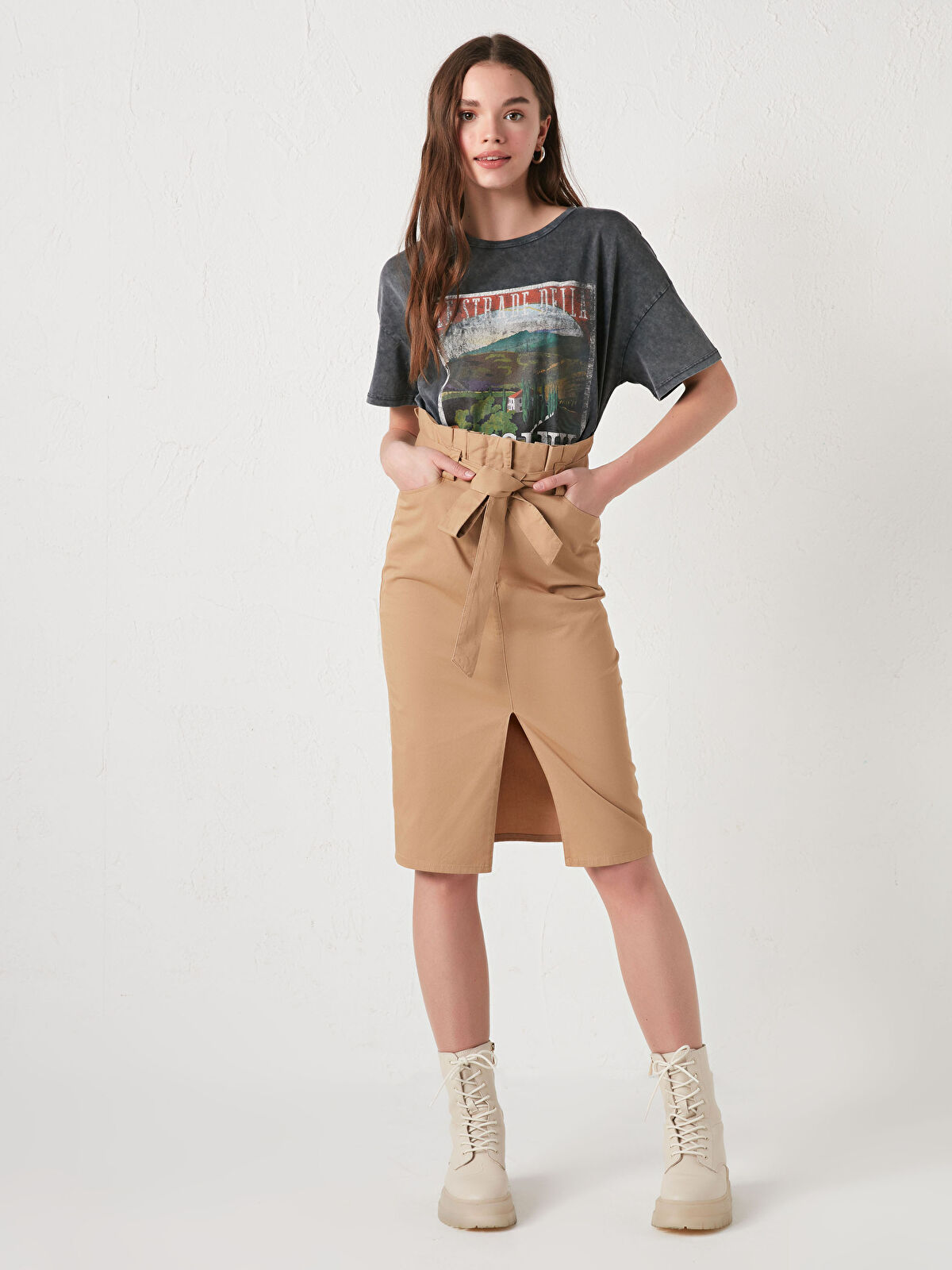 LCW CASUAL Beli Kuşaklı İnce Kadın Twill Kumaş Kalem Etek LCW CASUAL Beli Kuşaklı İnce Kadın Twill Kumaş Kalem Etek