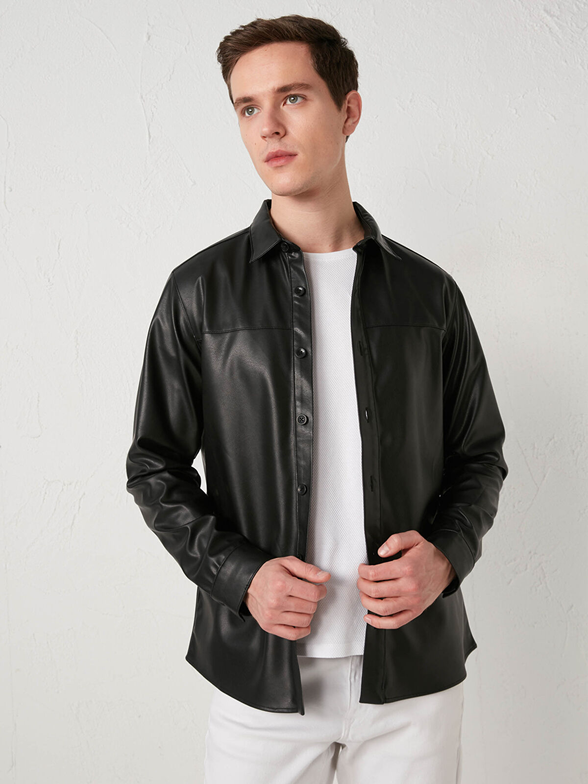 LCW VISION Rahat Kalıp Uzun Kollu Deri Görünümlü Gömlek