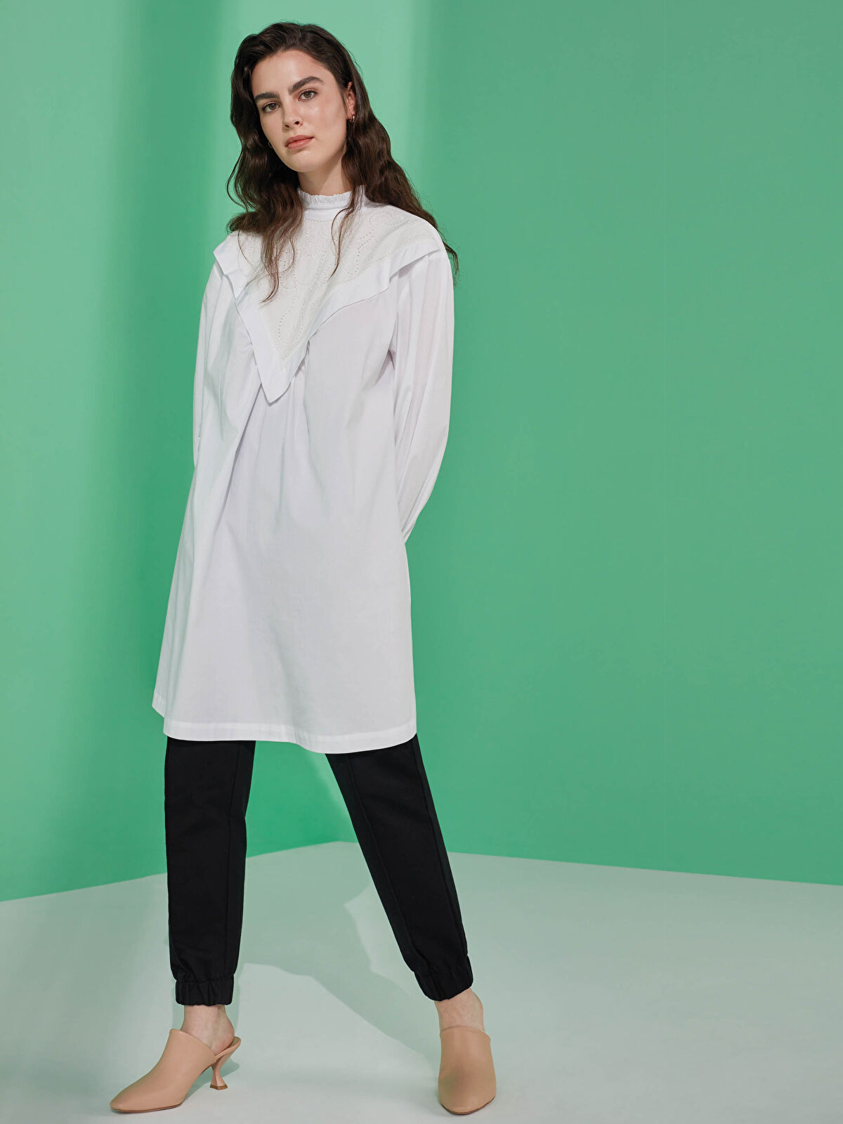 MODEST Hakim Yaka Dantel Detaylı Uzun Kollu Poplin Kadın Tunik