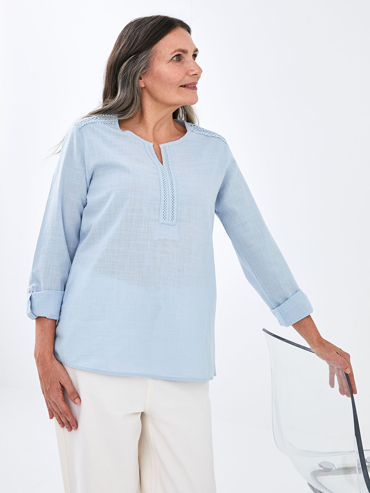 LCW GRACE Kaçık Yaka Dantel Detaylı Uzun Kollu Poplin Kadın Bluz LCW GRACE Kaçık Yaka Dantel Detaylı Uzun Kollu Poplin Kadın Bluz