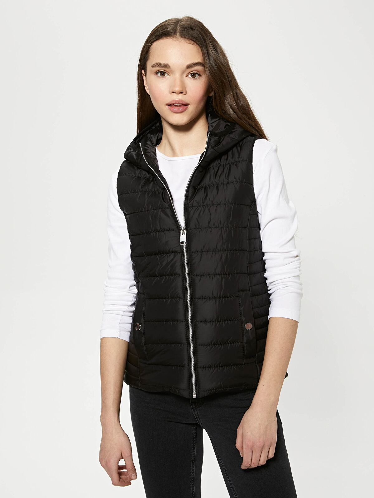 Kapüşon Yaka Fermuar Kapamalı Kadın Yelek