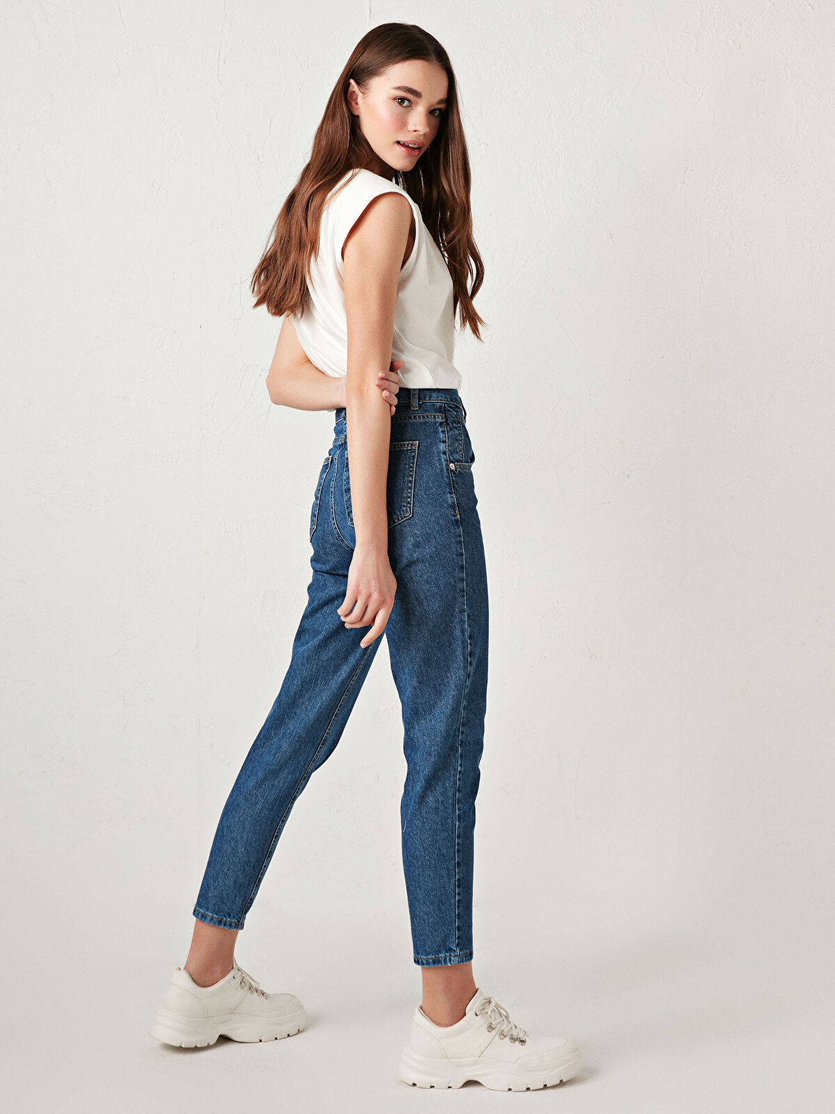 Yüksek Bel Yırtık Desenli Kadın Rodeo Jean Pantolon