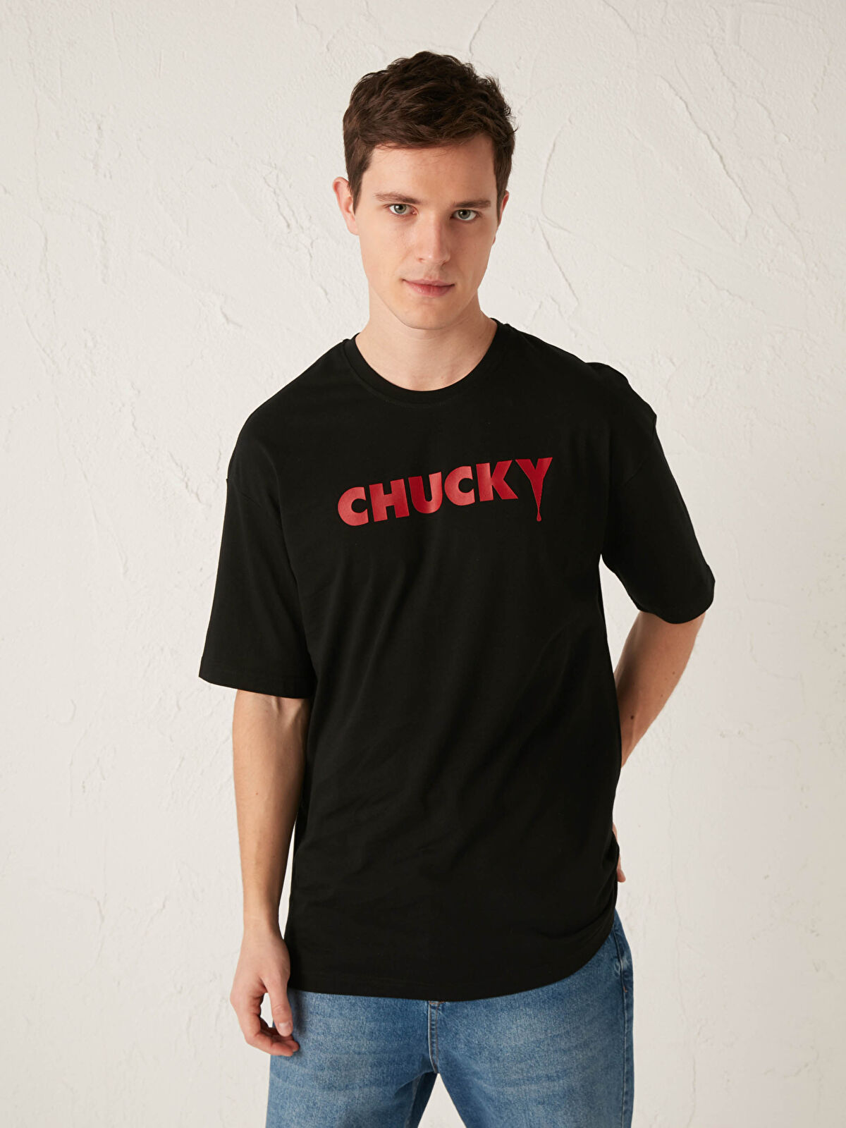 LCW CASUAL Bisiklet Yaka Kısa Kollu Chucky Baskılı Penye Erkek Tişört LCW CASUAL Bisiklet Yaka Kısa Kollu Chucky Baskılı Penye Erkek Tişört