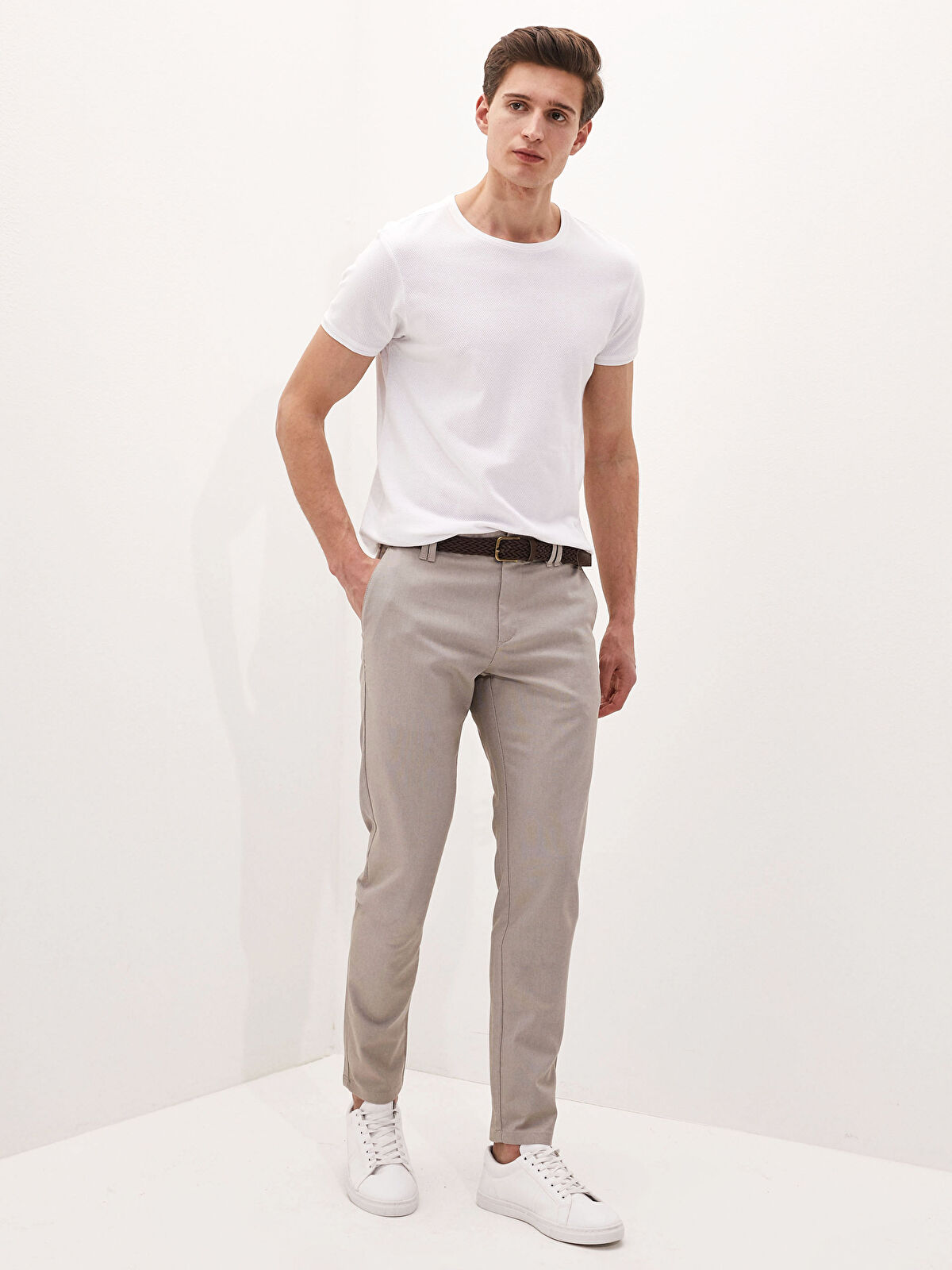 LCW VISION Slim Fit Kemerli Erkek Pantolon LCW VISION Slim Fit Kemerli Erkek Pantolon
