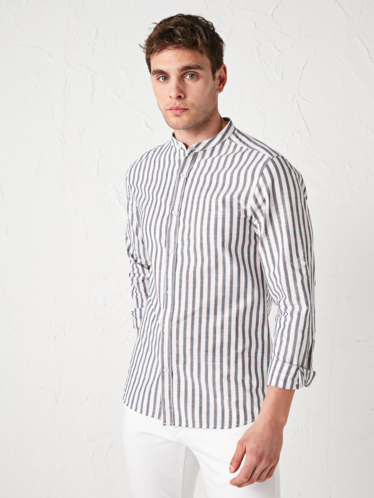 LCW CASUAL Ekstra Slim Fit Hakim Yaka Uzun Kollu Poplin Gömlek LCW CASUAL Ekstra Slim Fit Hakim Yaka Uzun Kollu Poplin Gömlek
