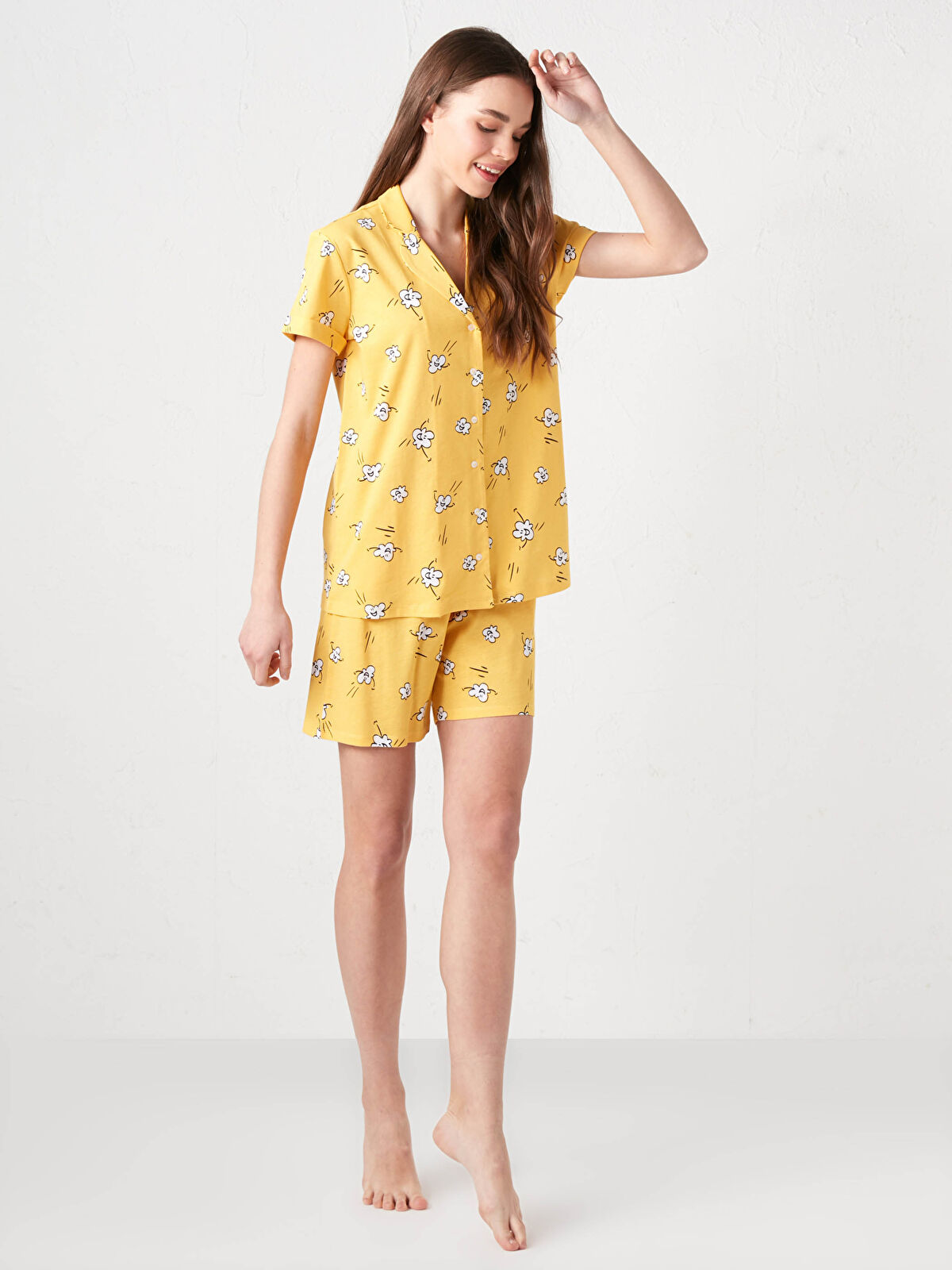 LCW DREAM Gömlek Yaka Baskılı Kısa Kollu Pamuklu Kadın Şortlu Pijama Takımı