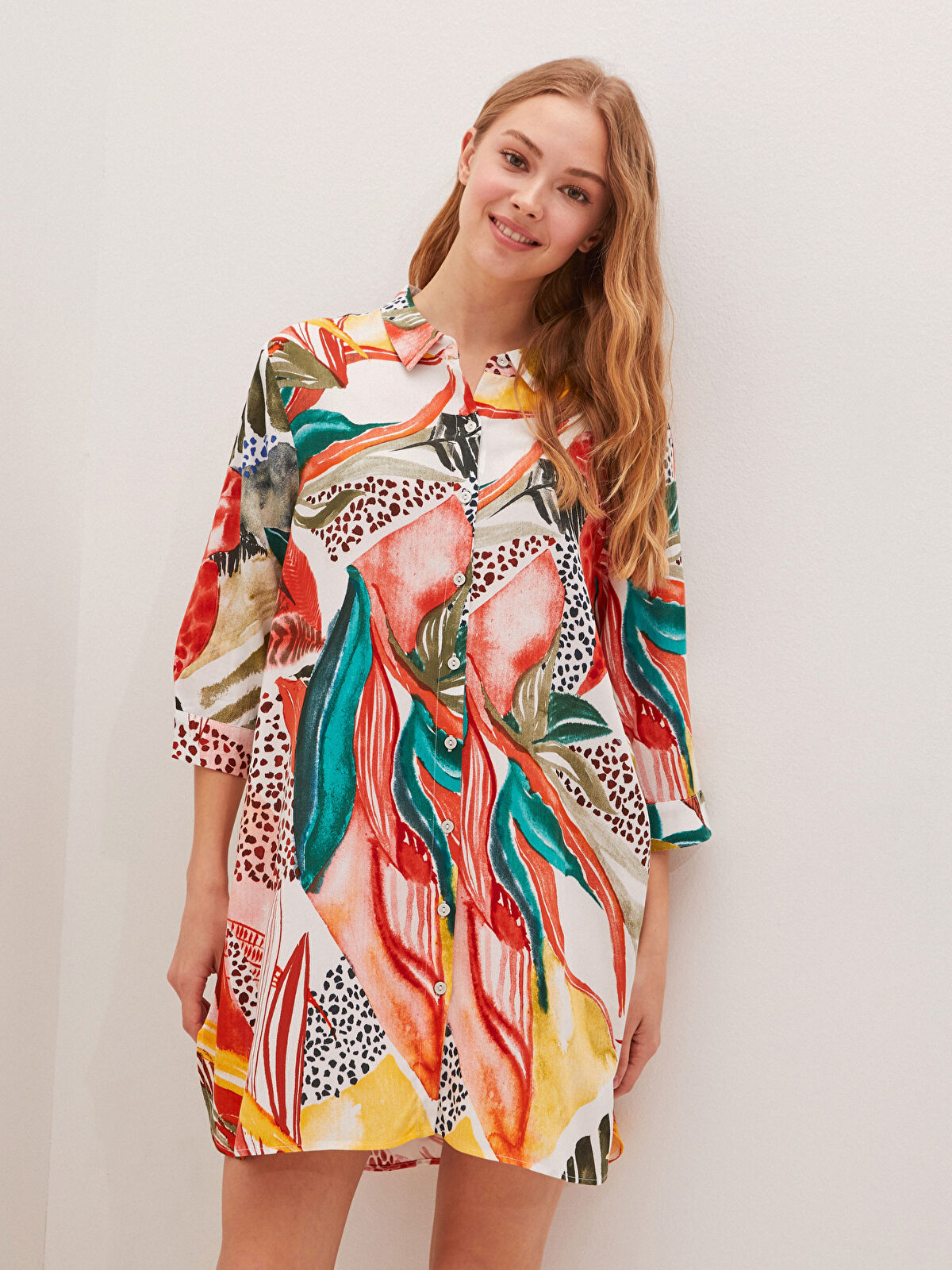 LCW DREAM Gömlek Yaka Düz Vual Kumaş Kadın Plaj Elbisesi