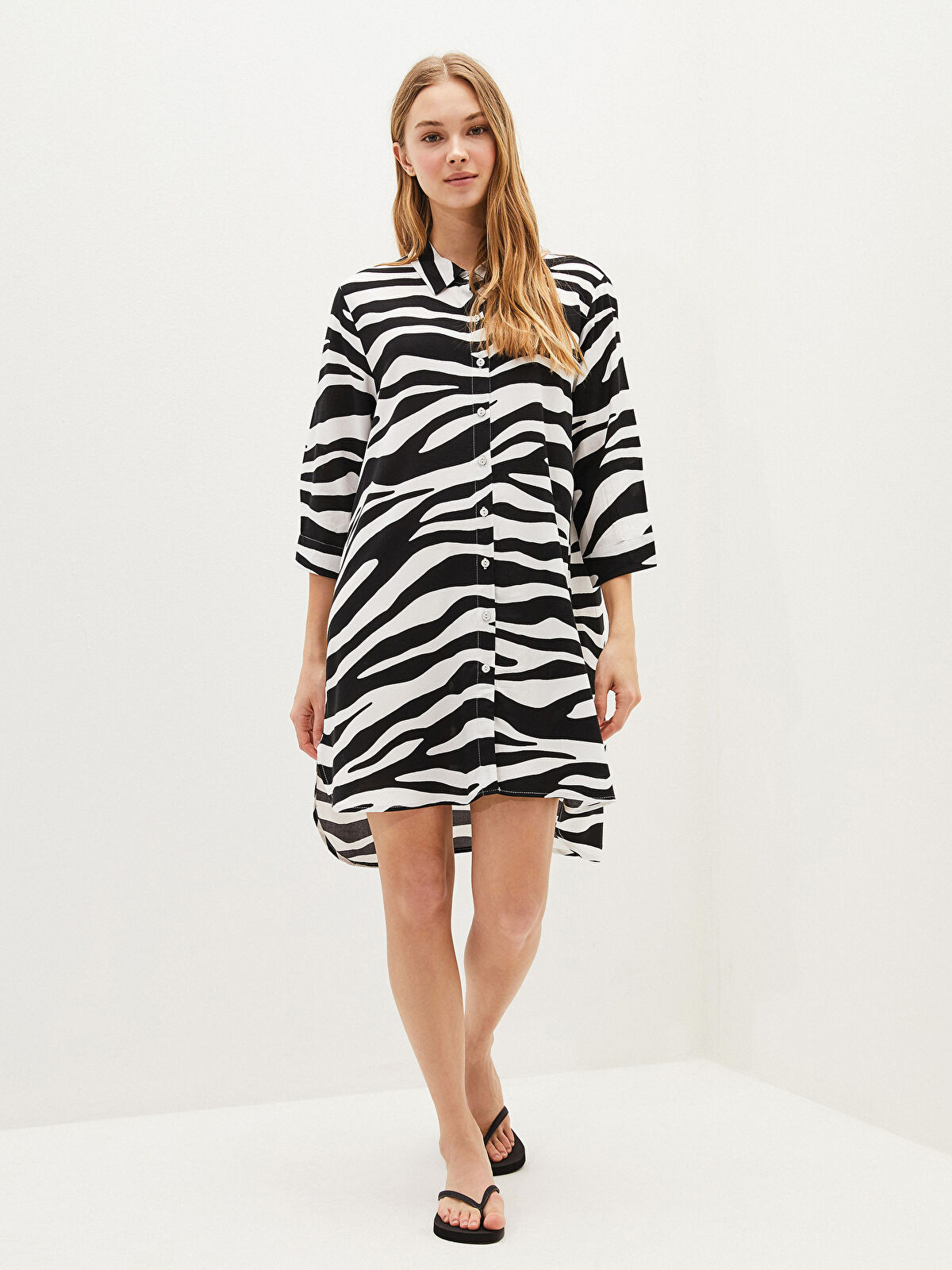 LCW DREAM Gömlek Yaka Düz Vual Kumaş Kadın Plaj Elbisesi