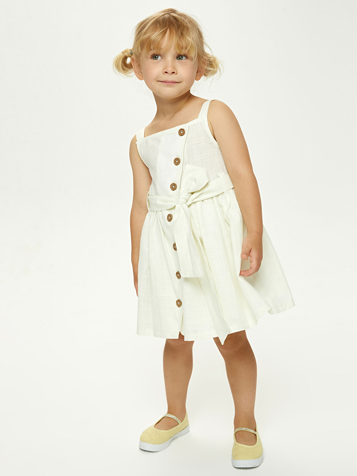 Askılı Kare Yaka Düğme Detaylı Kız Bebek Elbise