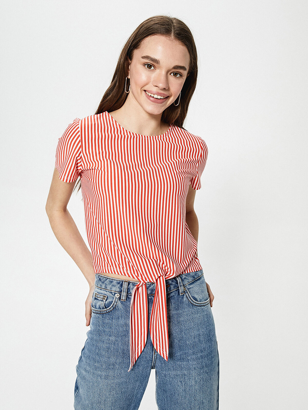 LCW CASUAL Bisiklet Yaka Çizgili Beli Bağlama Detaylı Kısa Kollu Kadın Tişört