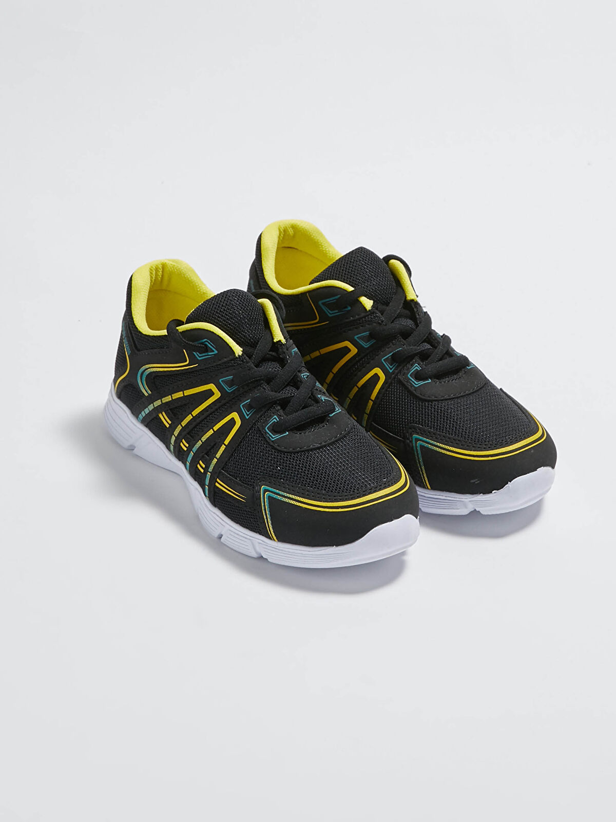 Cırt Cırtlı Bağcıklı Erkek Çocuk Spor Ayakkabı