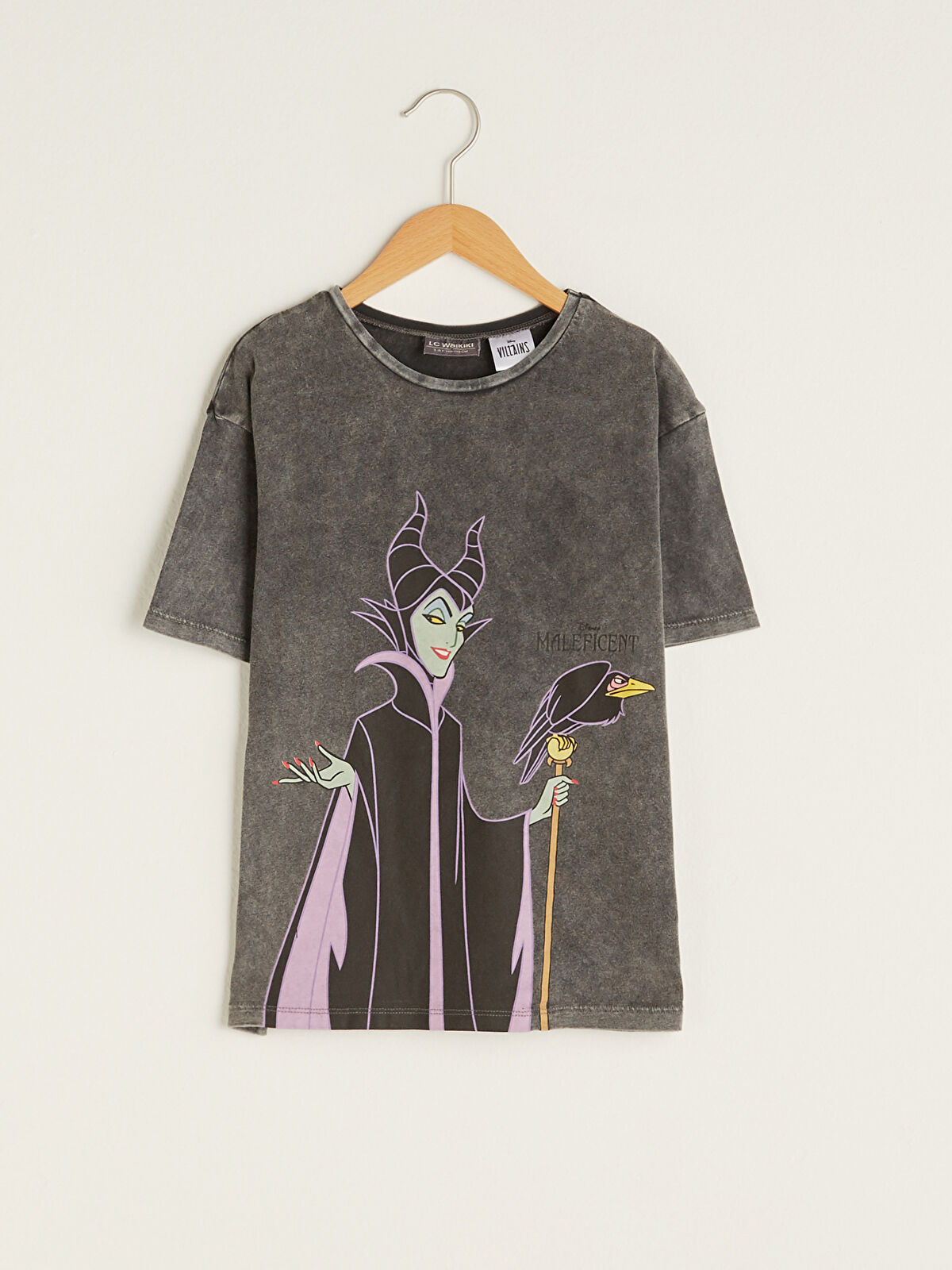 Bisiklet Yaka Kötü Kraliçe Baskılı Kısa Kollu Pamuklu Kız Çocuk Tişört Bisiklet Yaka Kötü Kraliçe Baskılı Kısa Kollu Pamuklu Kız Çocuk Tişört