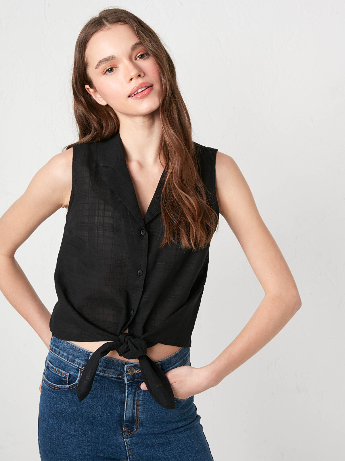 LCW CASUAL Desenli Beli Bağlama Detaylı Dobby Kumaş Kadın Gömlek