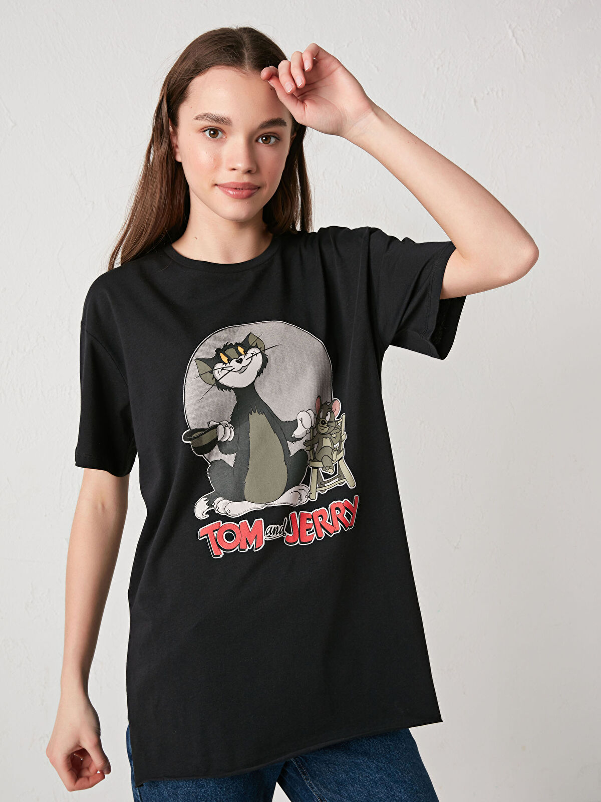 LCW CASUAL Bisiklet Yaka Tom&Jerry Baskılı Kısa Kollu Pamuklu Kadın Tişört