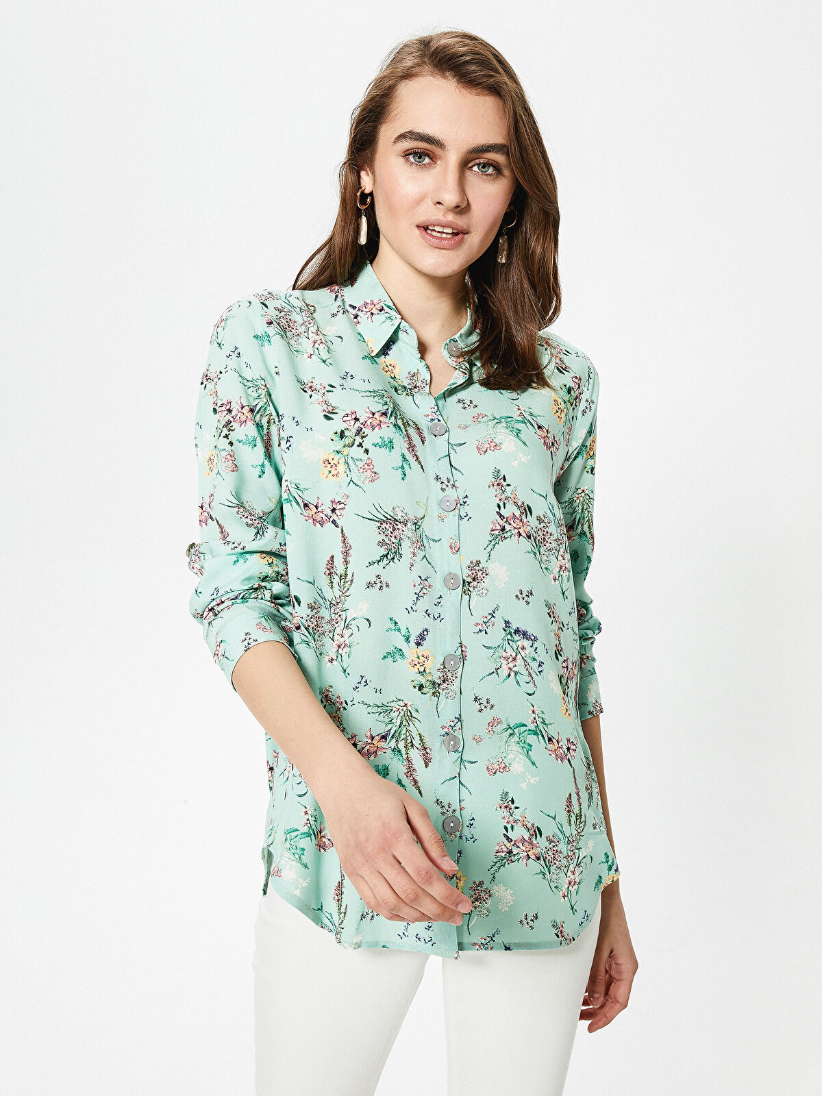 LCW GRACE Çiçek Desenli Uzun Kollu Viskon Kadın Gömlek LCW GRACE Çiçek Desenli Uzun Kollu Viskon Kadın Gömlek