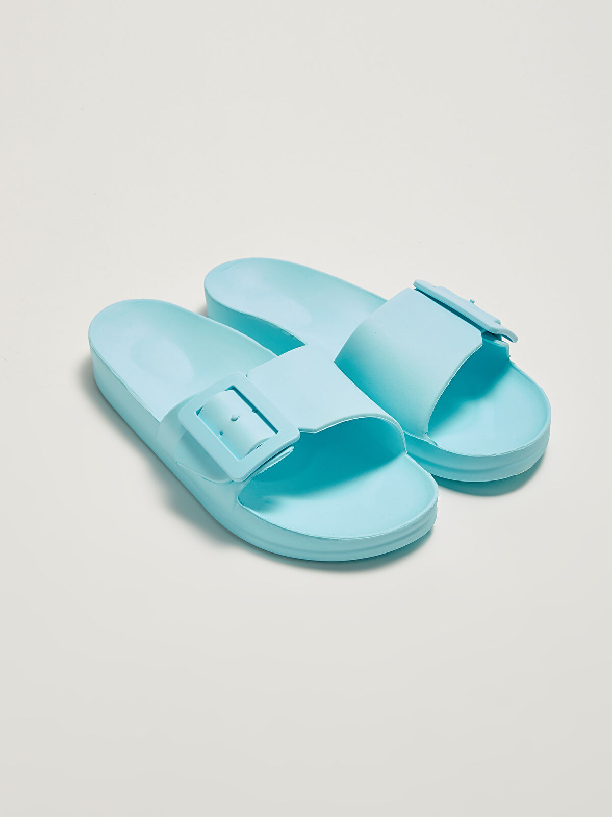 Kadın Tokalı Plaj Terliği