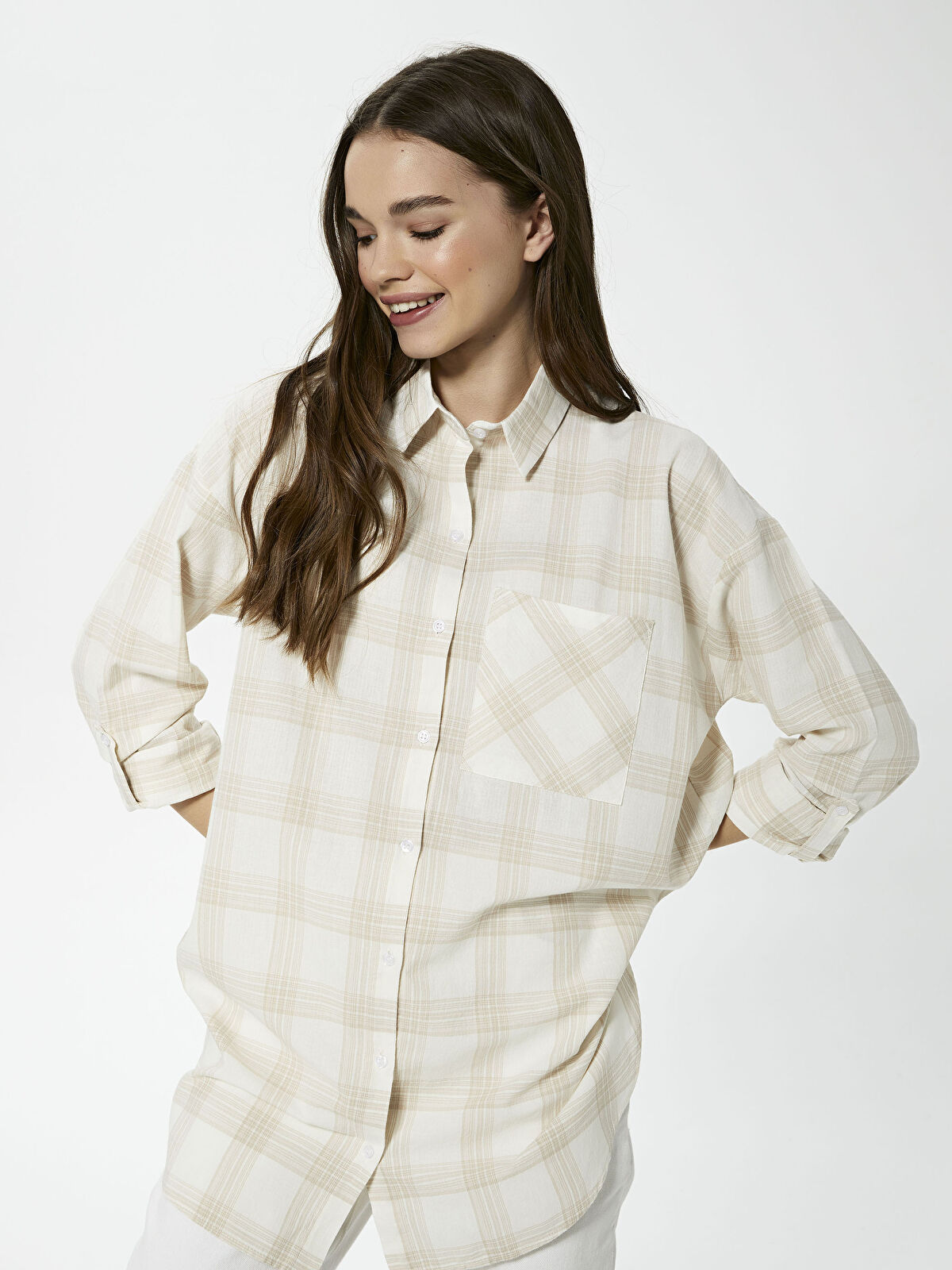 LCW CASUAL Gömlek Yaka Ekose Uzun Kollu Poplin Kadın Tunik LCW CASUAL Gömlek Yaka Ekose Uzun Kollu Poplin Kadın Tunik