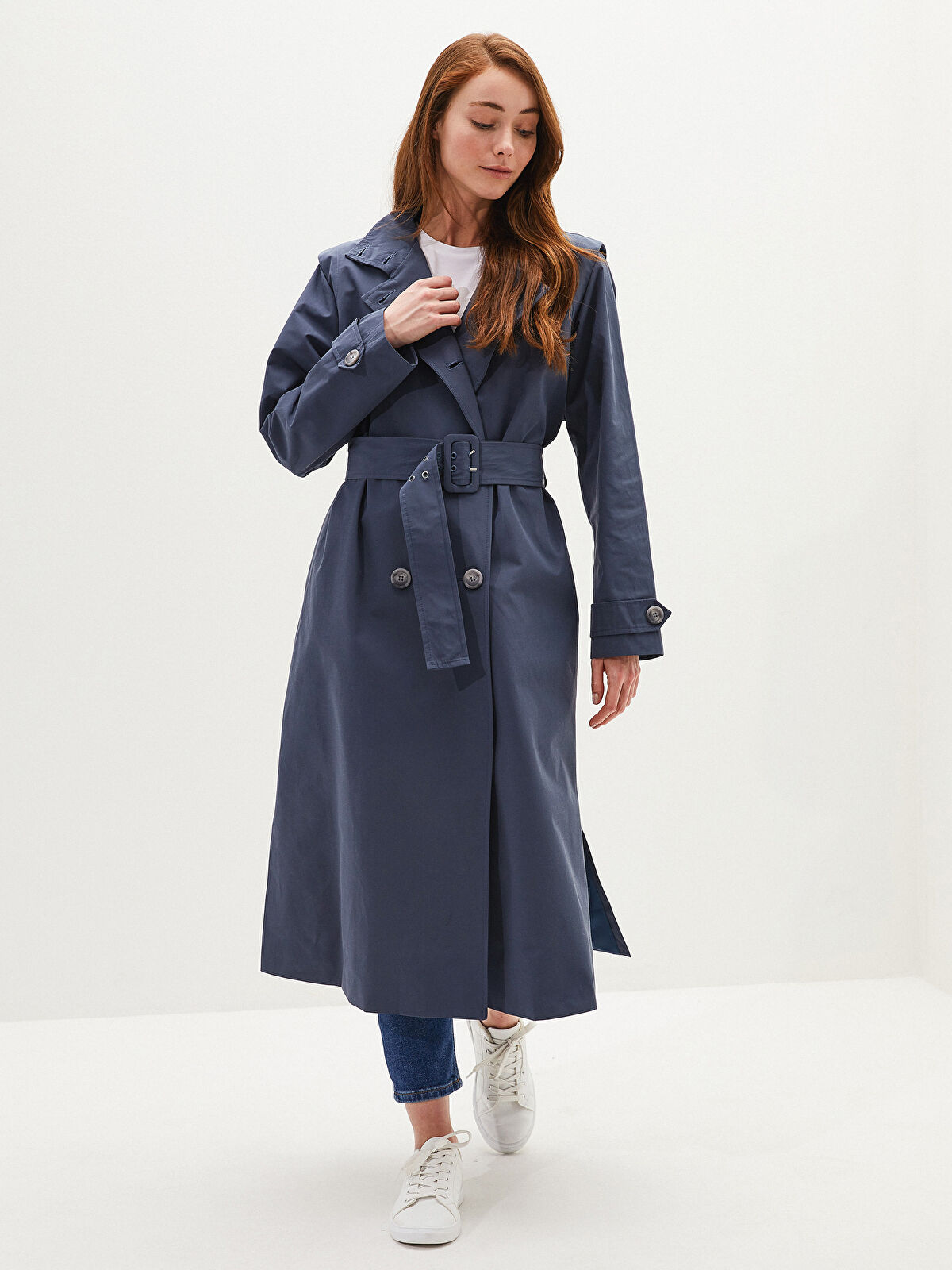 MODEST Dik Yaka Beli Kemerli Cep Detaylı Kadın Trençkot