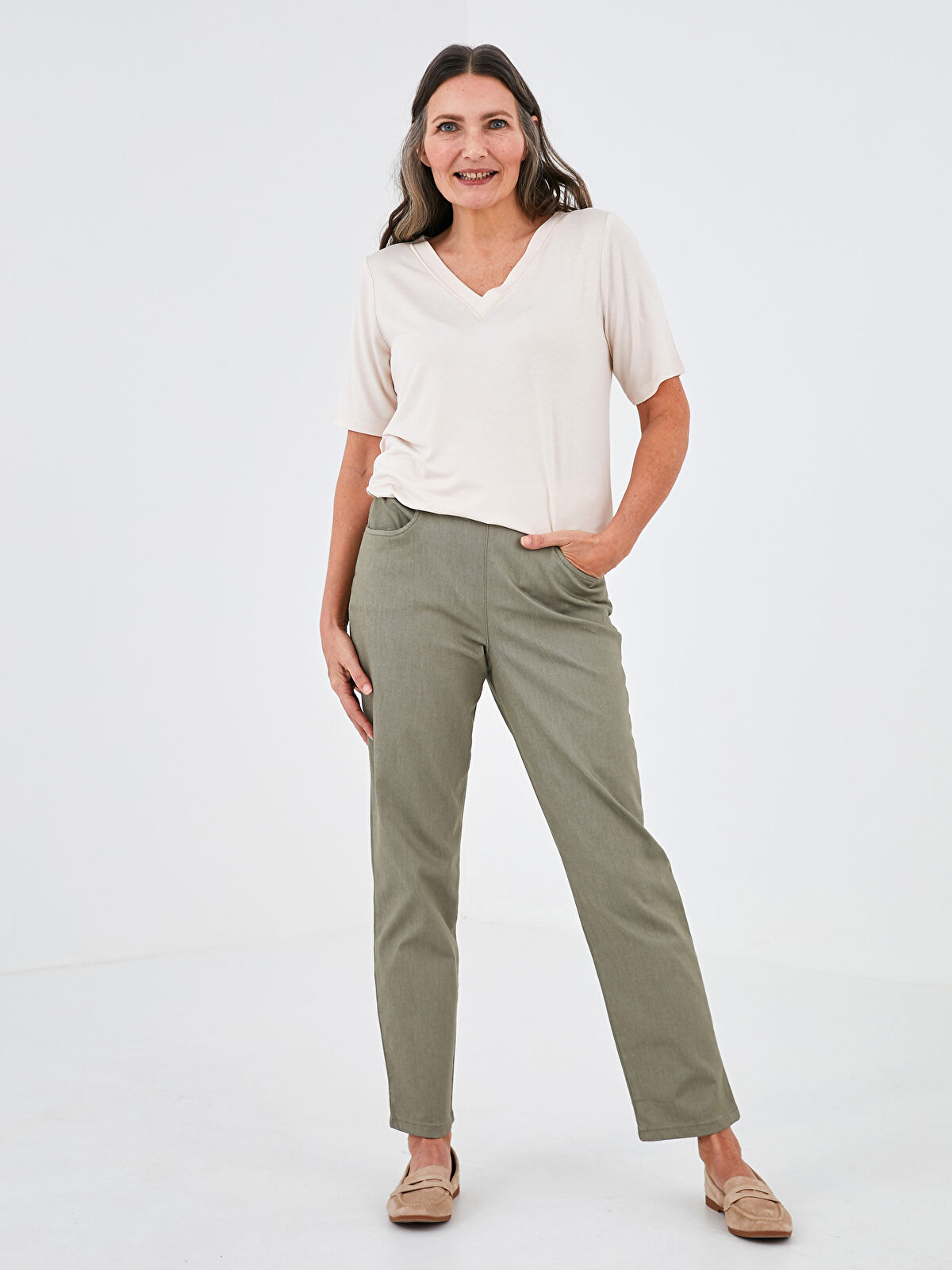 LCW GRACE Beli Lastikli Cep Detaylı Bilek Boy Gabardin Kumaş Kadın Pantolon