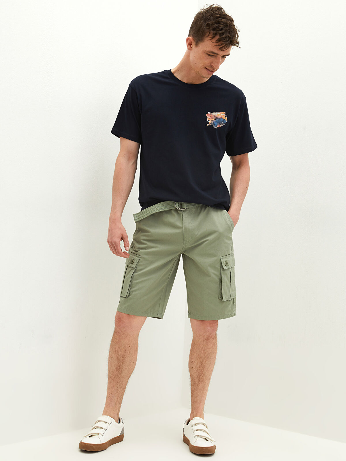 LCW CASUAL Slim Fit Kemerli Erkek Şort