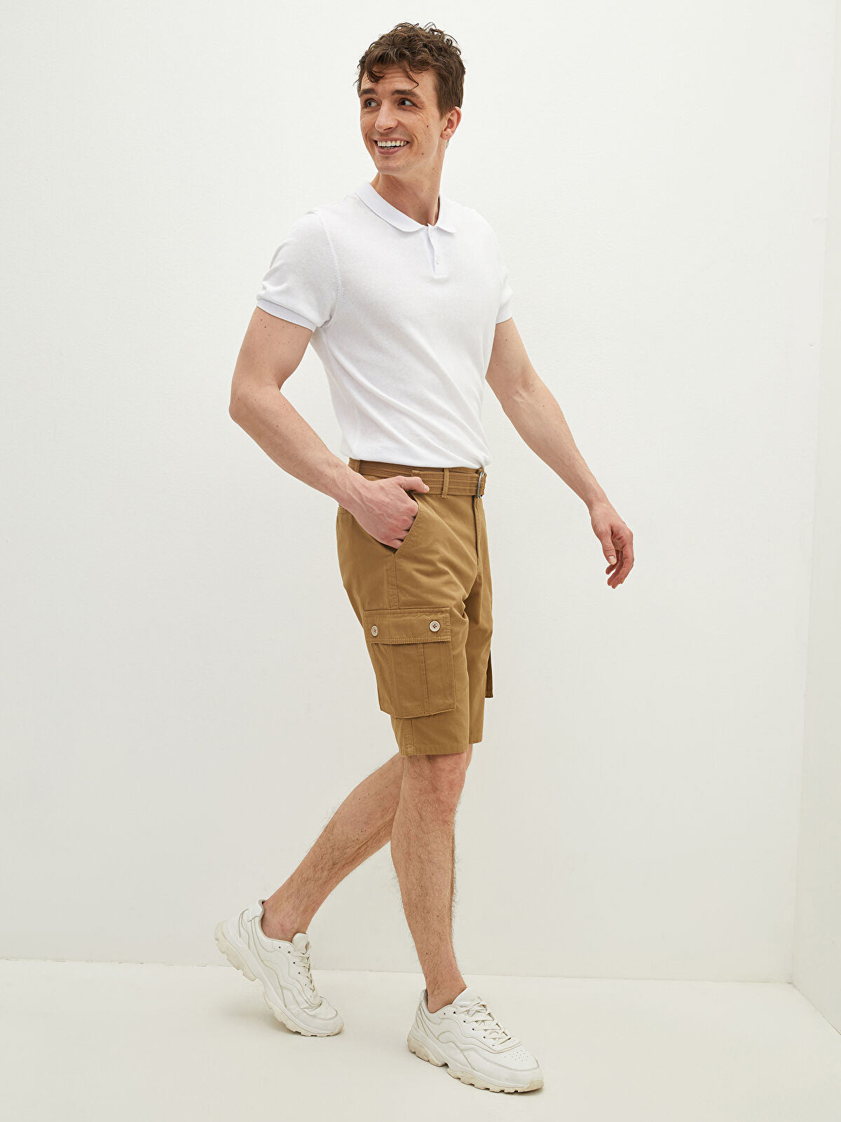 LCW CASUAL Slim Fit Kemerli Erkek Şort