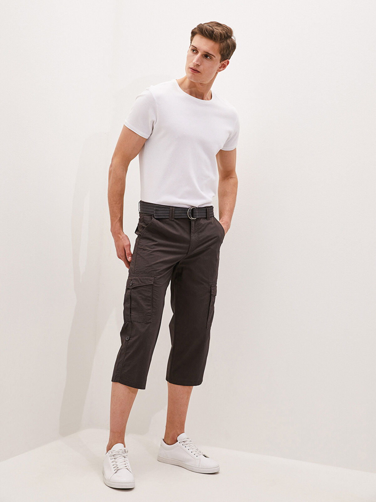 LCW CASUAL Standart Kalıp Kemerli Poplin Erkek Şort LCW CASUAL Standart Kalıp Kemerli Poplin Erkek Şort