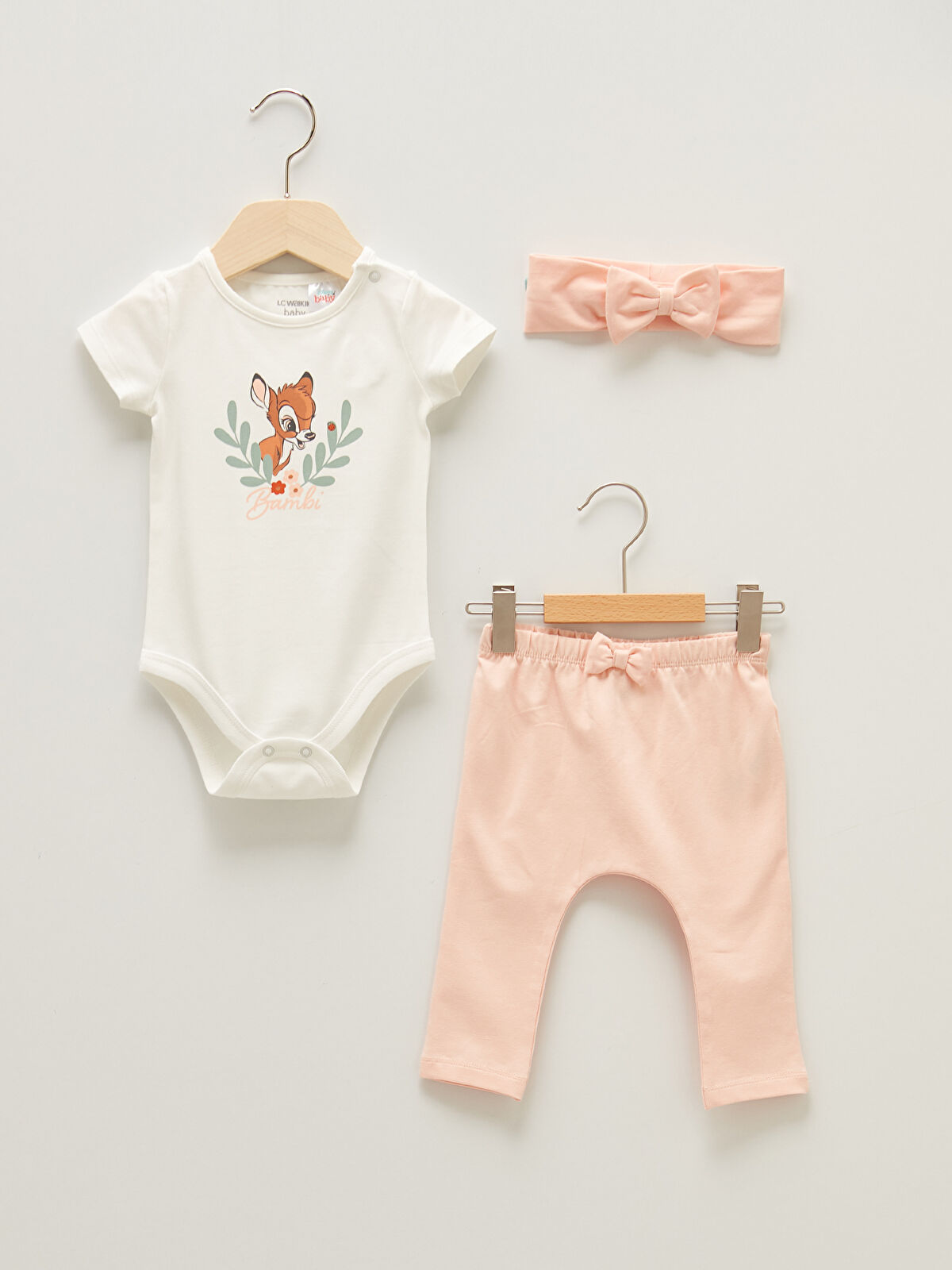 Bisiklet Yaka Kısa Kollu Bambi Baskılı Pamuklu Kız Bebek Çıtçıtlı Body Pantolon ve Saç Bandı 3'lü Takım