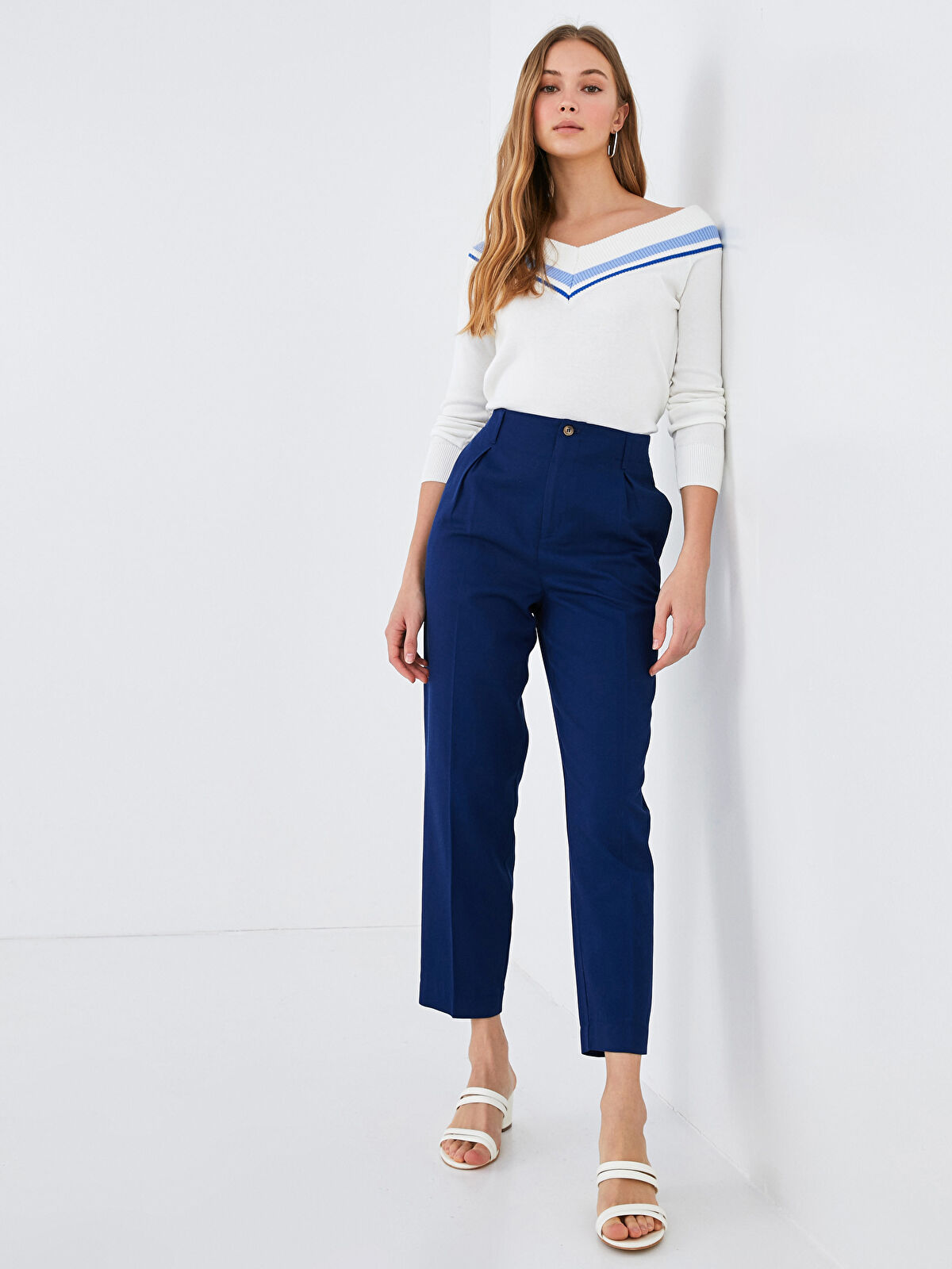 LCW CASUAL Beli Lastikli Geniş Kalıp Dar Paça Kadın Pantolon