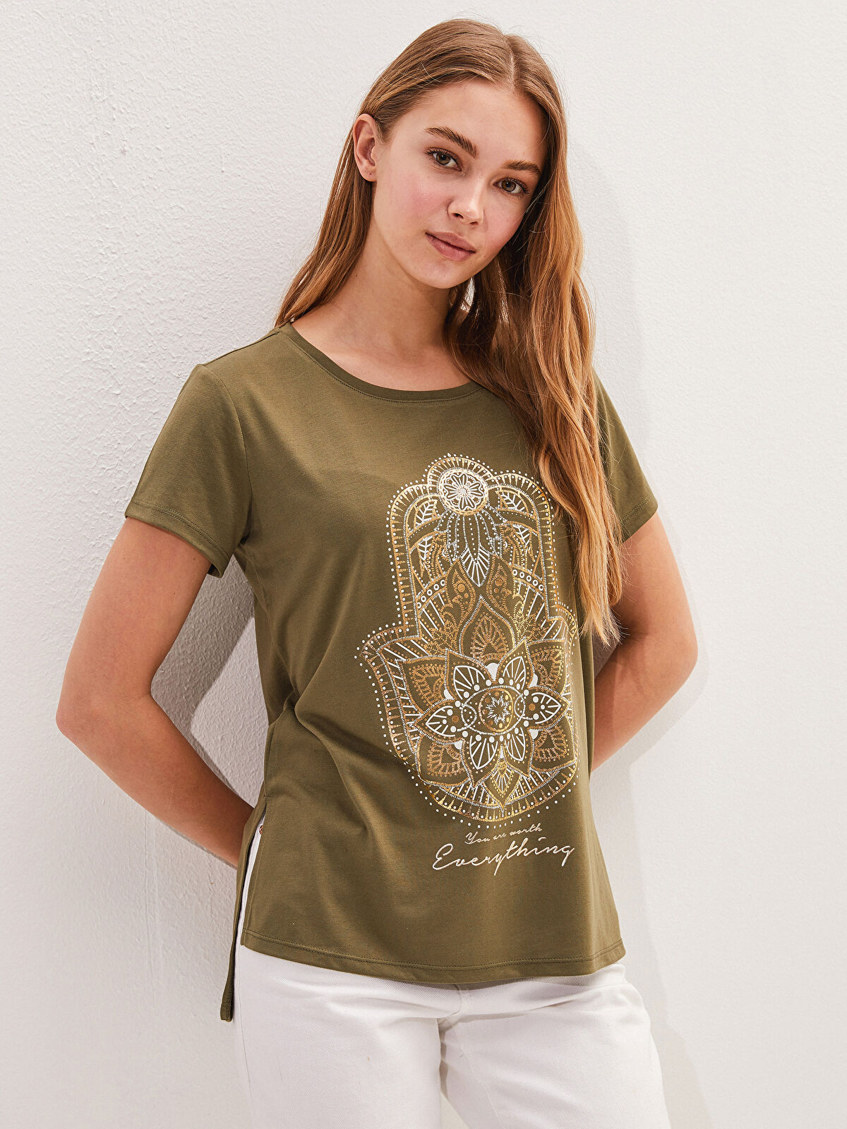 LCW CASUAL Bisiklet Yaka Etnik Desenli Kısa Kollu Kadın Tişört