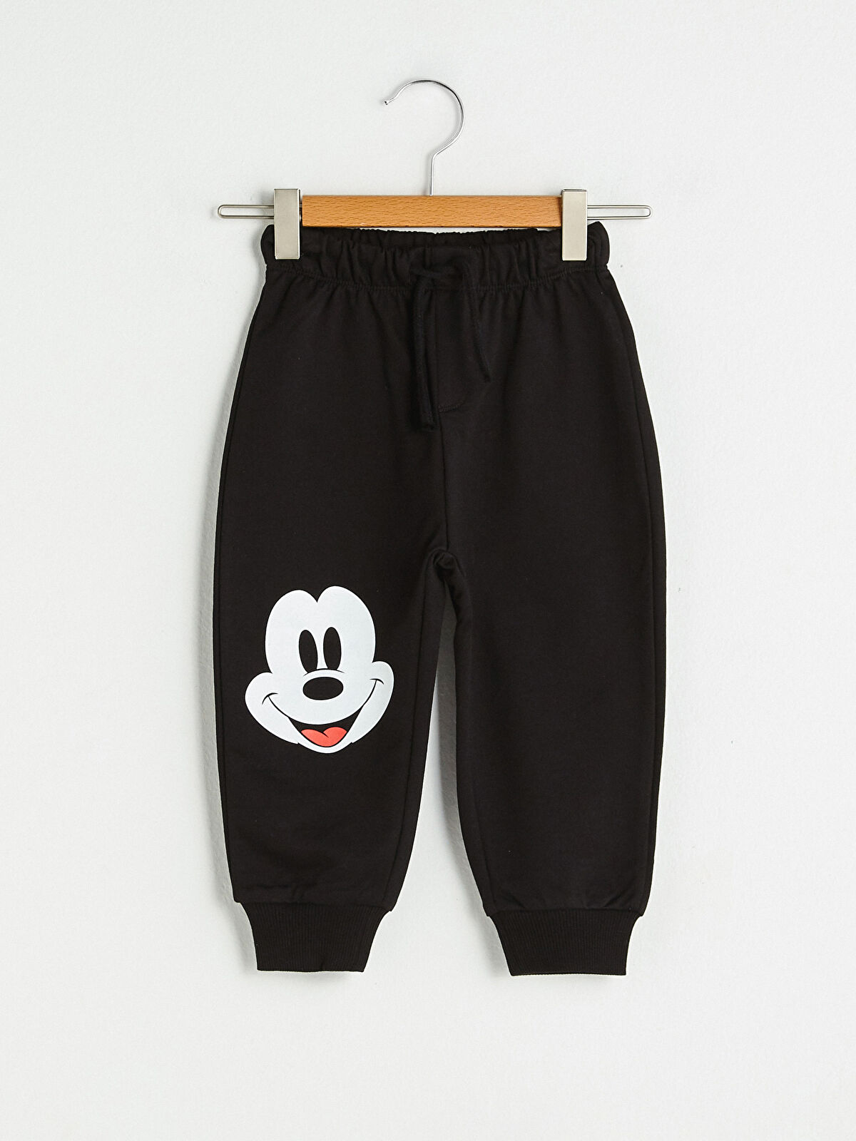 Beli Lastikli Mickey Mouse Baskılı Erkek Bebek Jogger Eşofman Altı Beli Lastikli Mickey Mouse Baskılı Erkek Bebek Jogger Eşofman Altı