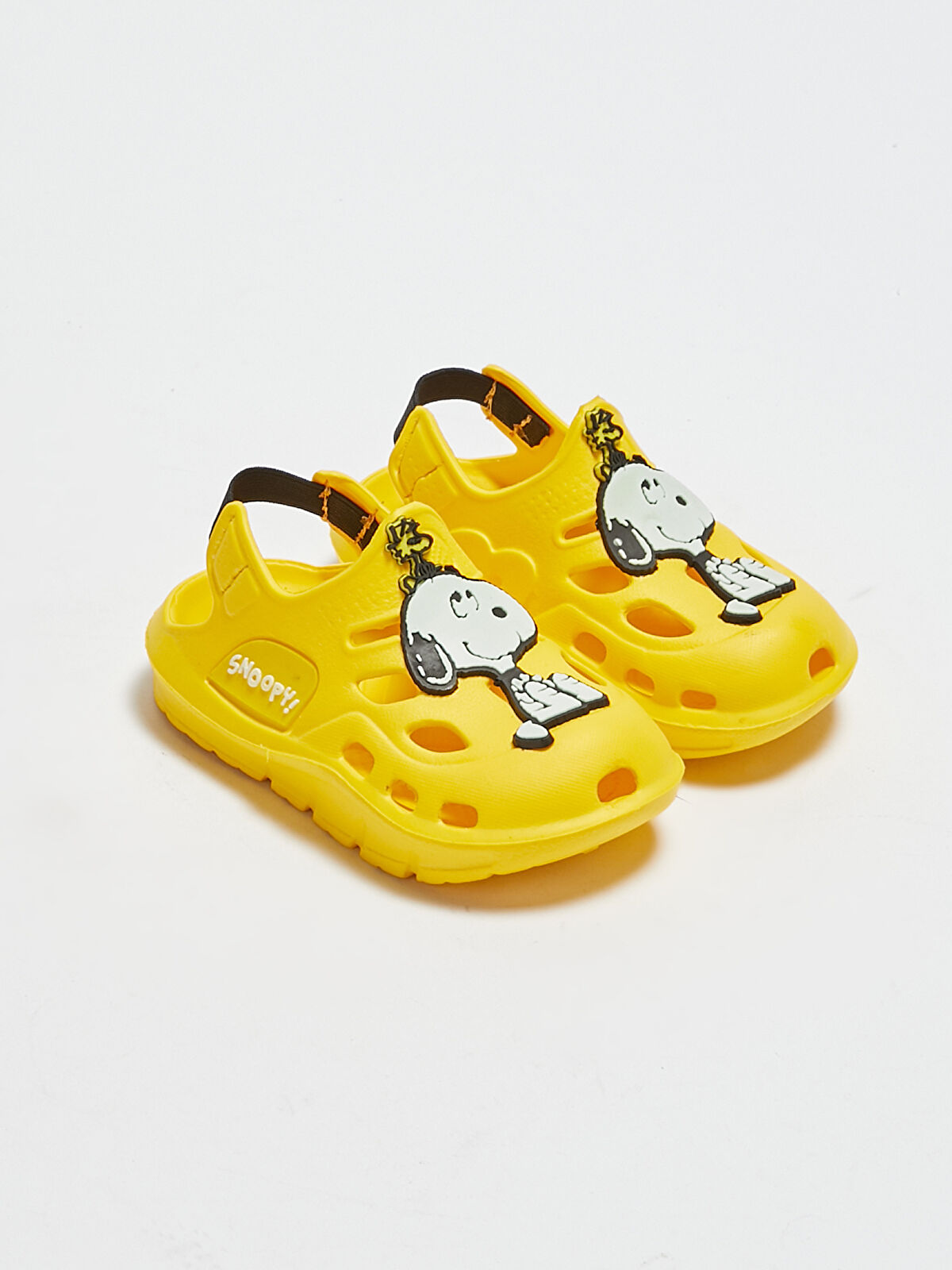 Erkek Bebek Snoopy Lisanslı Patchli Plaj Sandaleti Erkek Bebek Snoopy Lisanslı Patchli Plaj Sandaleti