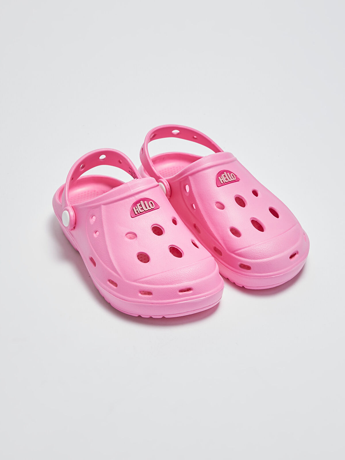 Delikli Görünümlü Kız Çocuk Sandalet